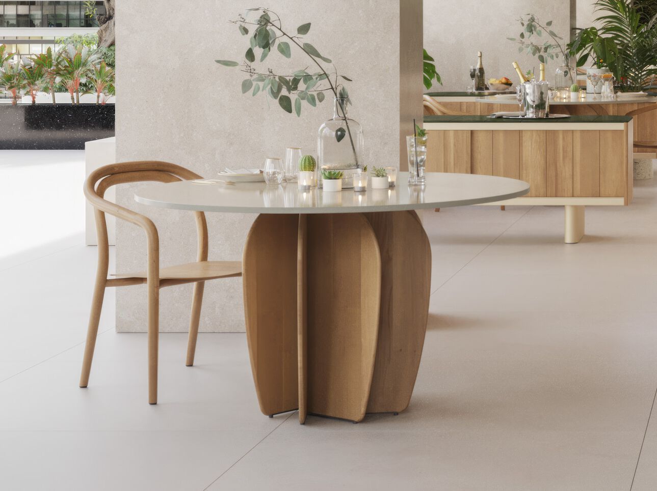 CORAL Round teak garden table By Punt | design Arik Levy
