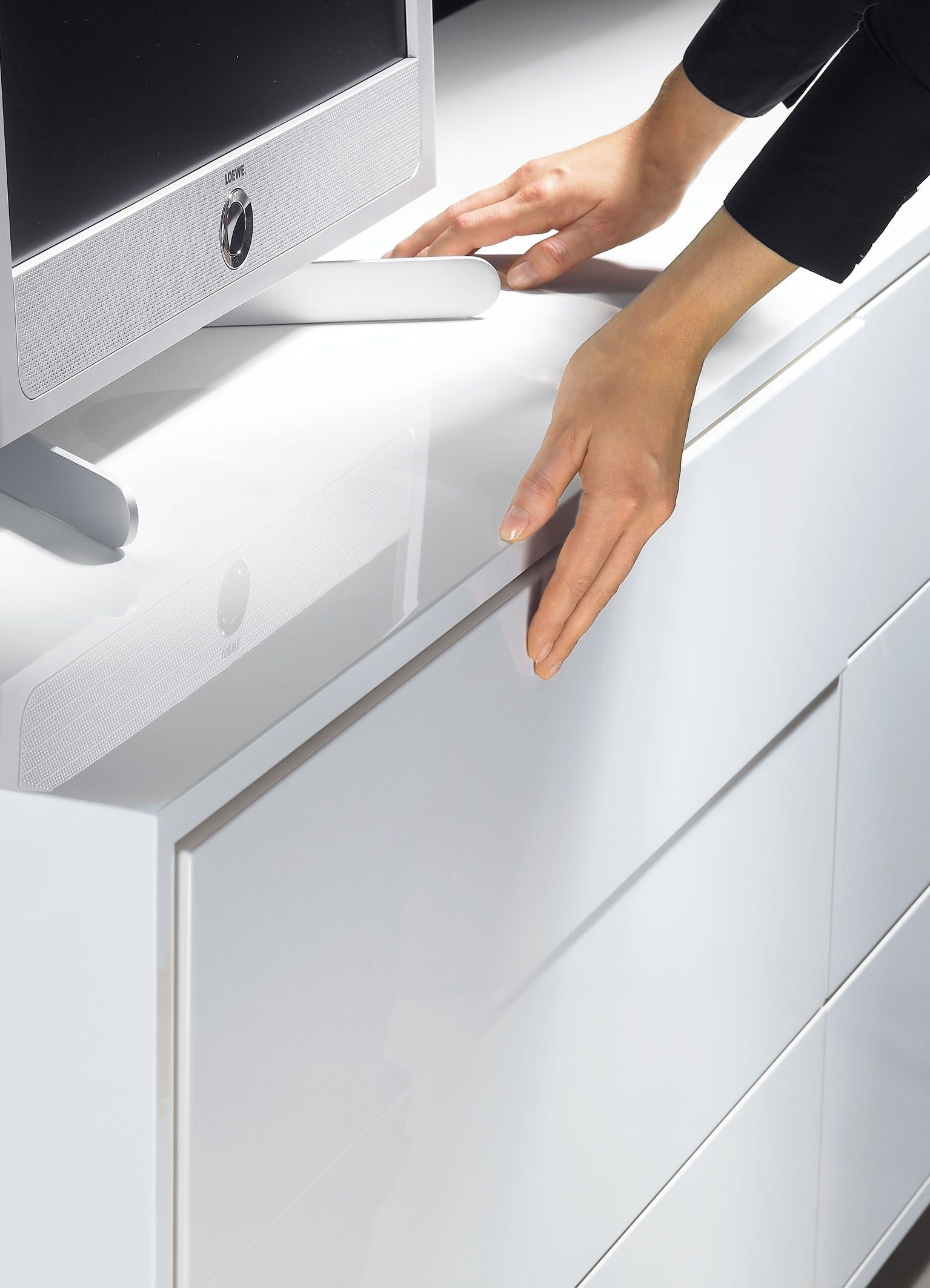 QUADRO PUSH TO OPEN For drawers Guide By Hettich