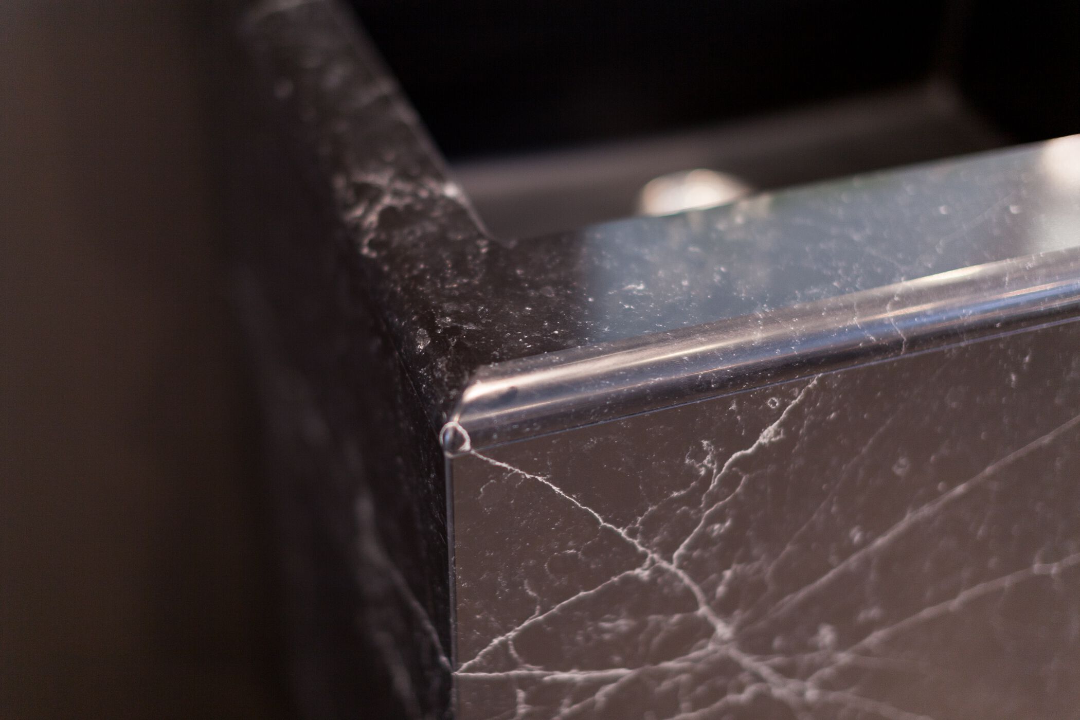 PLANET - PLUTO Quartz agglomerate wall tiles By QUARTZFORMS