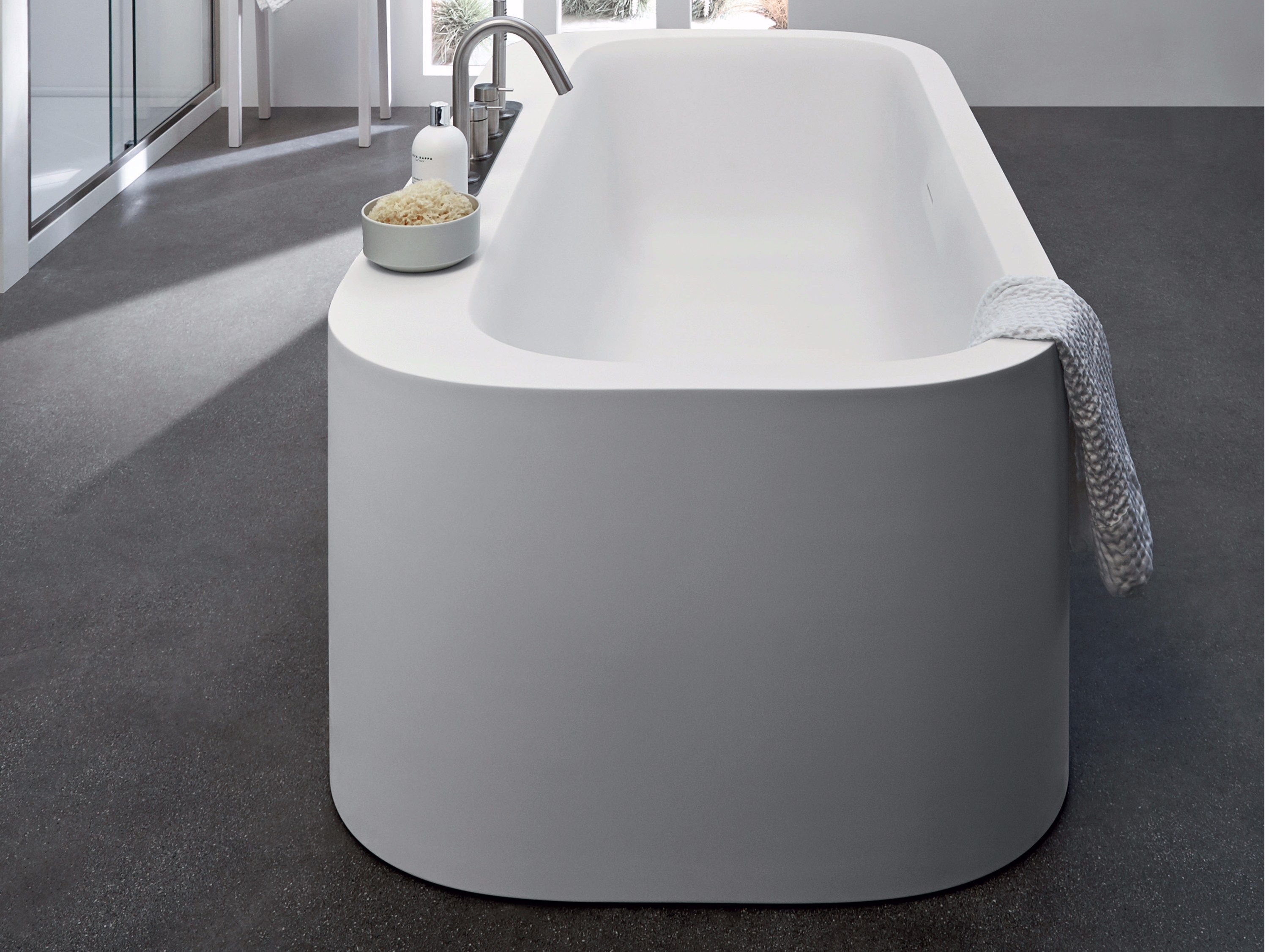 R1 | Freestanding bathtub By Rexa Design design Monica Graffeo