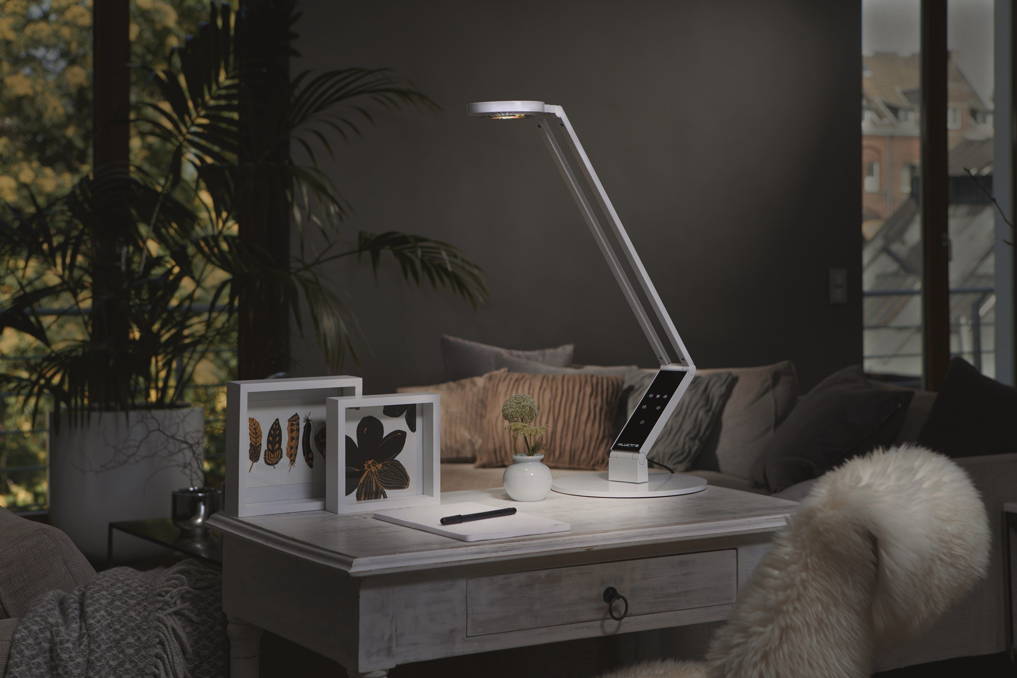 LED adjustable table lamp RADIAL TABLE By LUCTRA® design yellow design