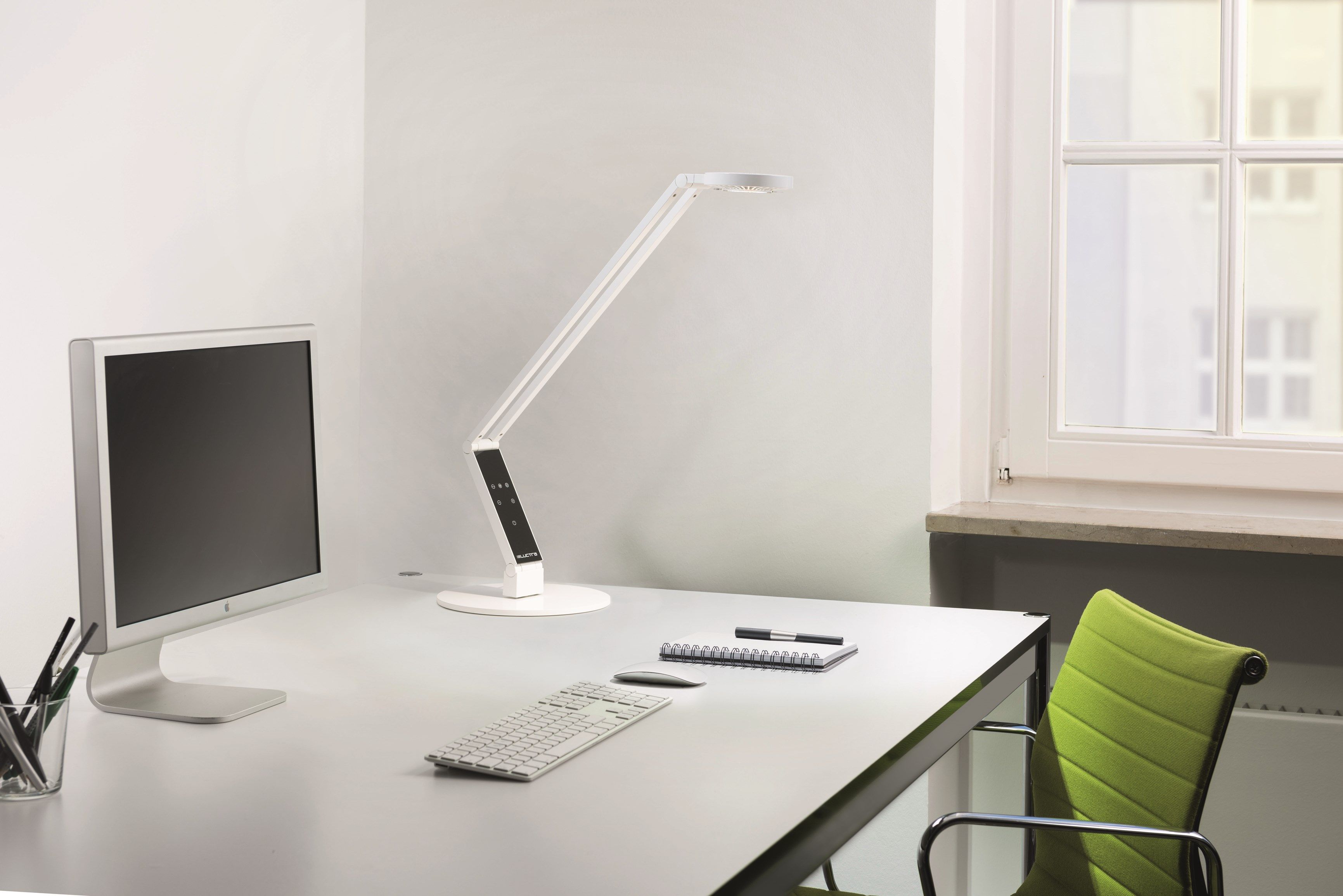 Lampada da tavolo a LED orientabile RADIAL TABLE PRO By LUCTRA® design ...