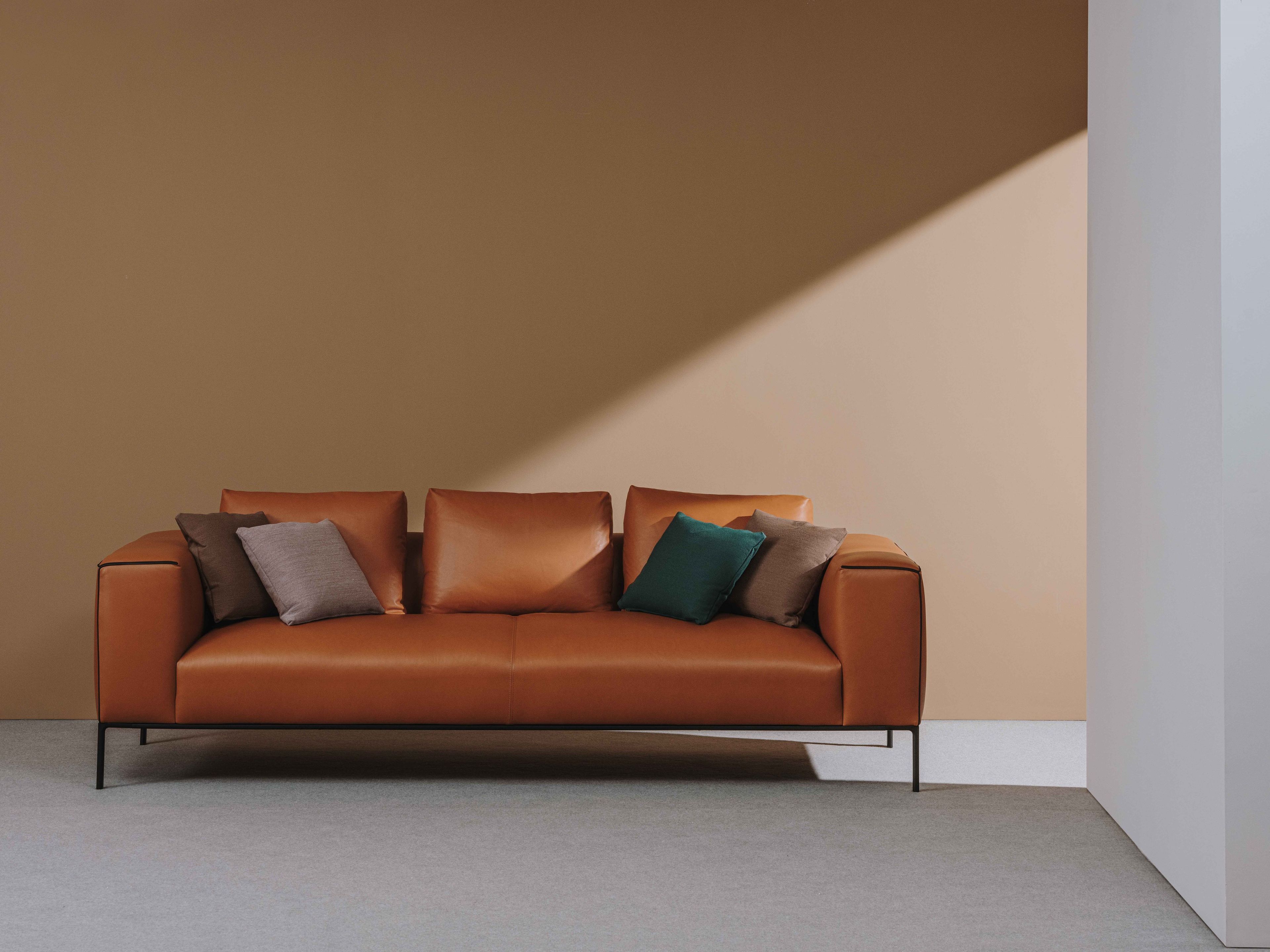 RAGLAN HOME SF2211 Sofa By Andreu World | design Piergiorgio Cazzaniga