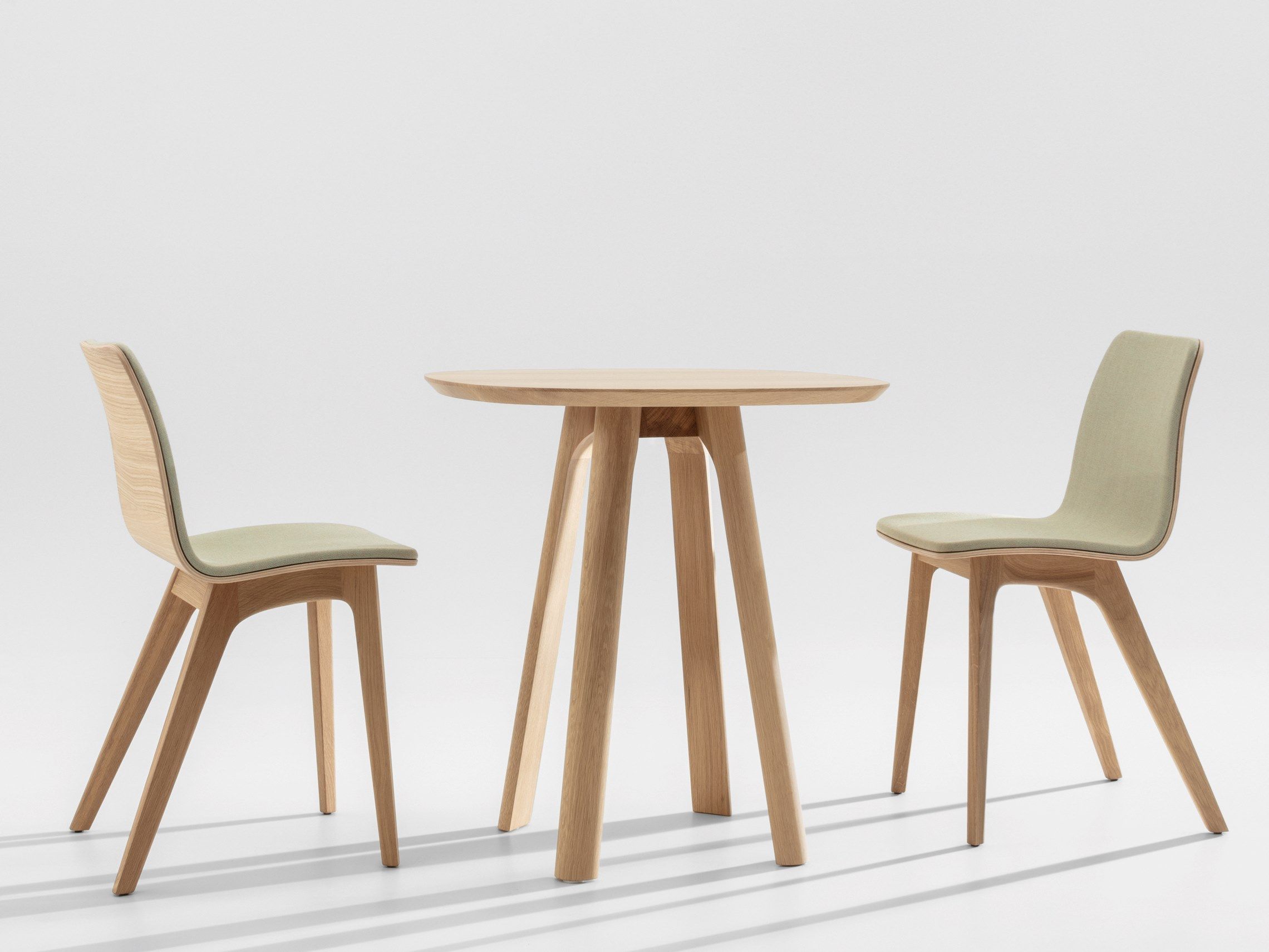 Solid wood table RAIL CAFÉ By ZEITRAUM