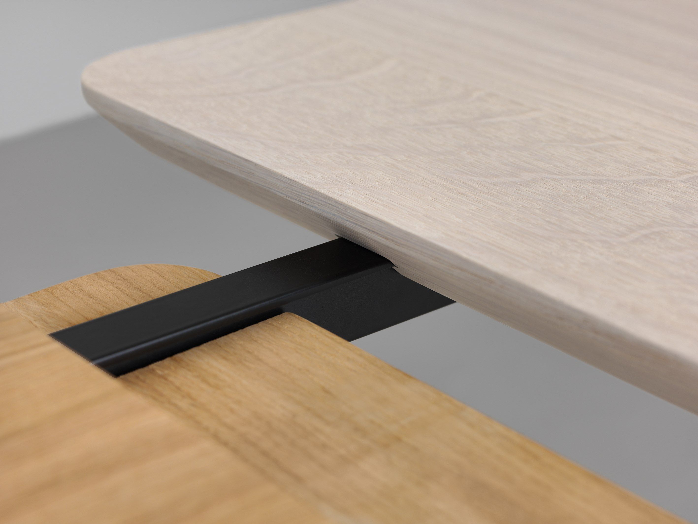 RAIL | Extending table By ZEITRAUM design Kaschkasch