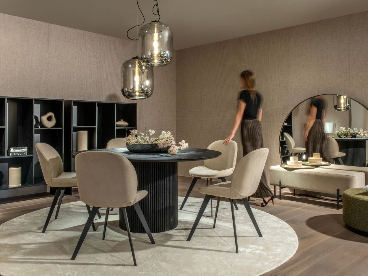 RAVENNA | Dining table Round acacia dining table By DÔME DECO