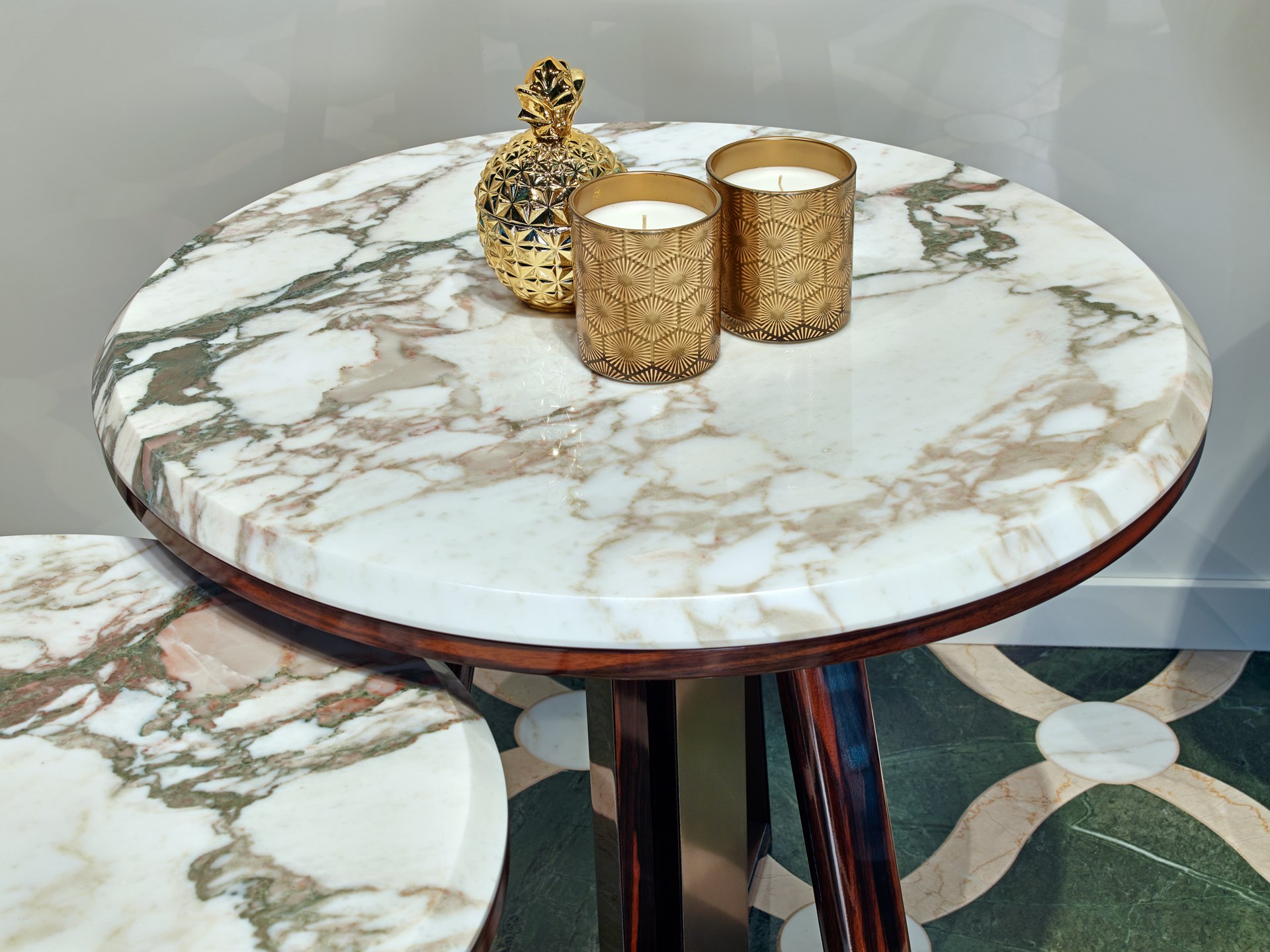 RAY | Calacatta marble coffee table By Sicis design Massimiliano Raggi