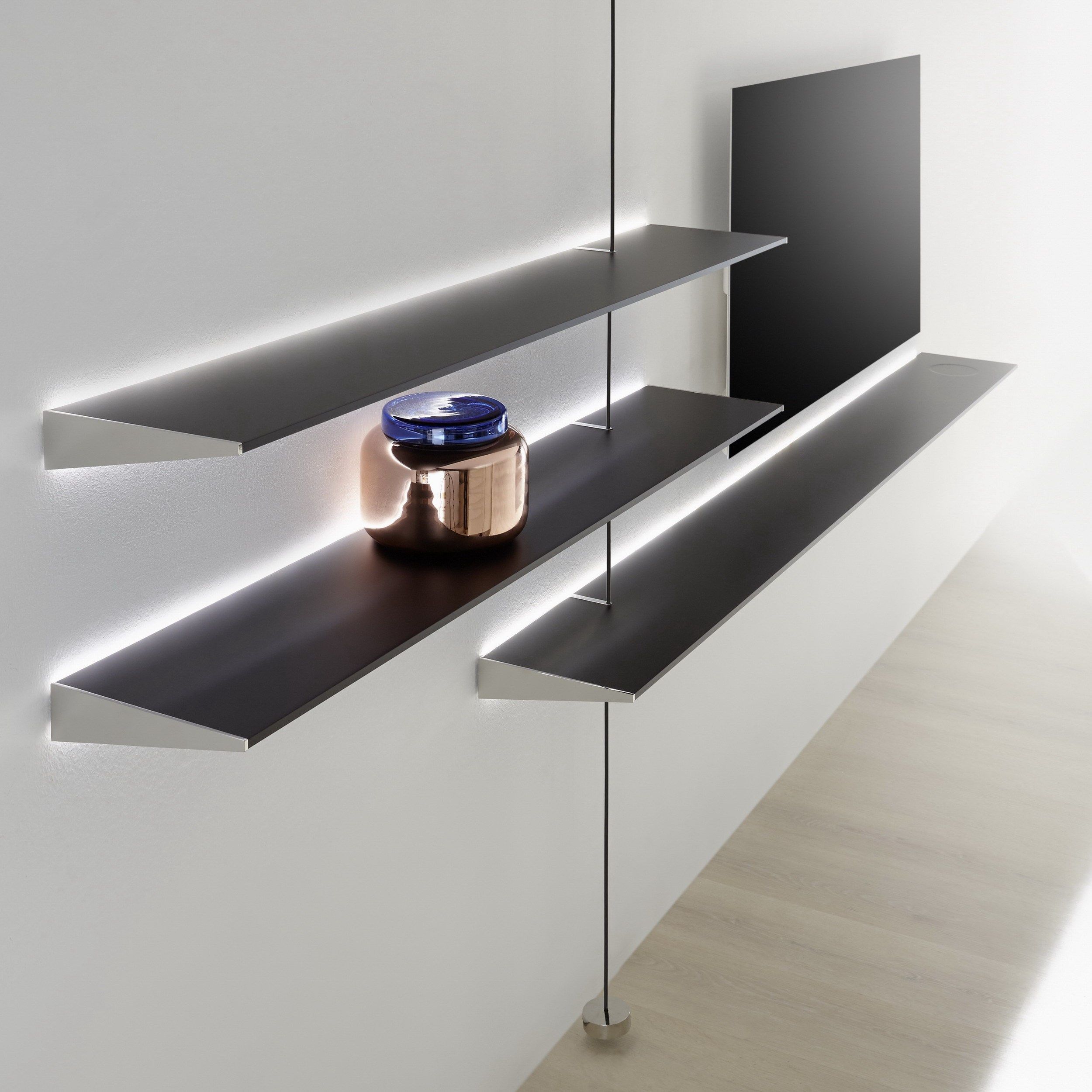 Wall shelf RAY By YOMEI design André Schelbach
