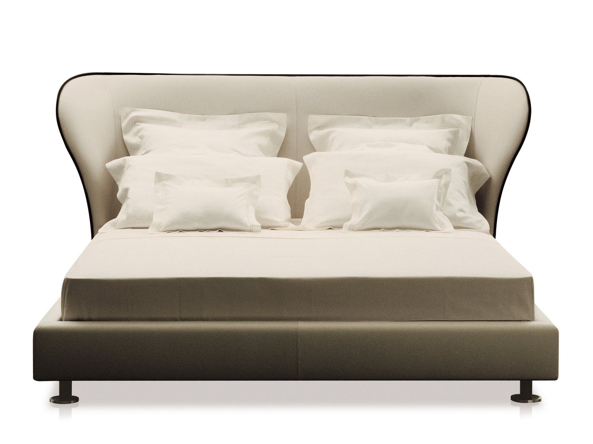 REA double bed By Giorgetti design Chi Wing Lo