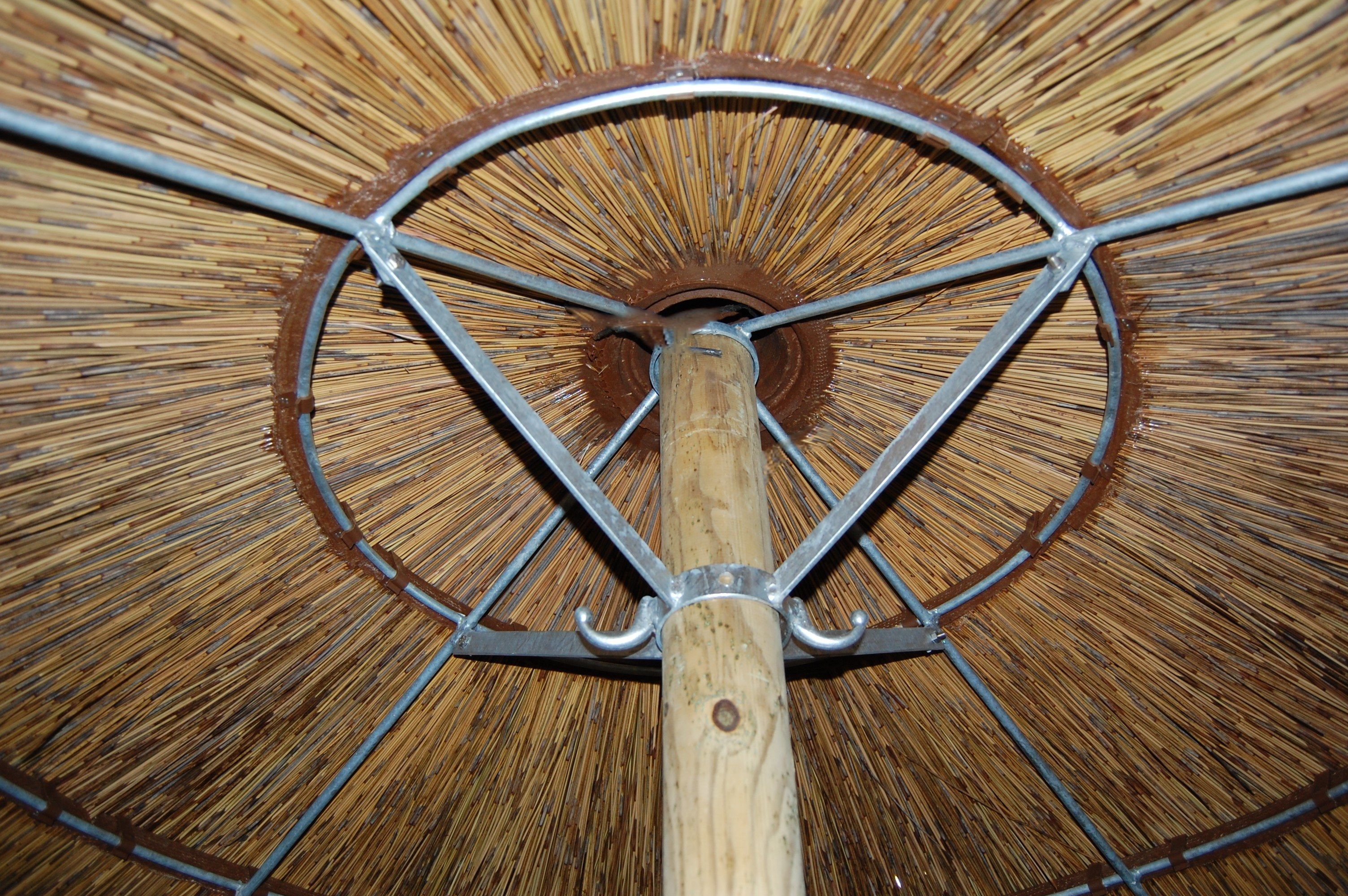 REEDY SUN UMBRELLA | Parasol By AFRICA STYLE design Matteo Giacobbo