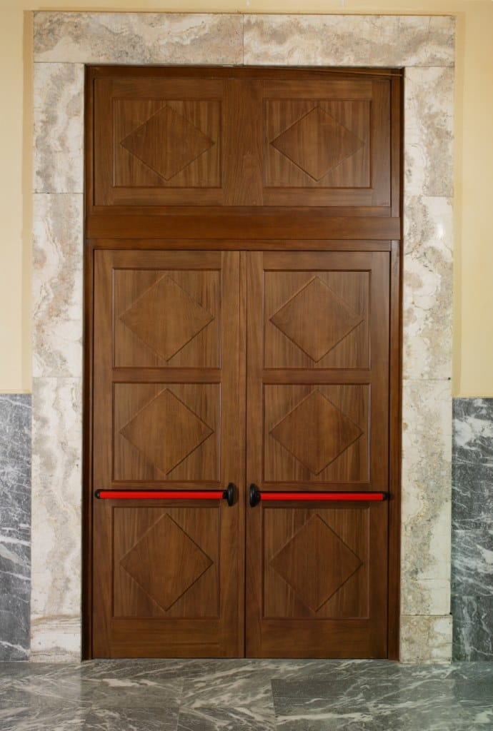 REI 60 | Emergency exit door Wooden Emergency exit door By Sebino Chiusure