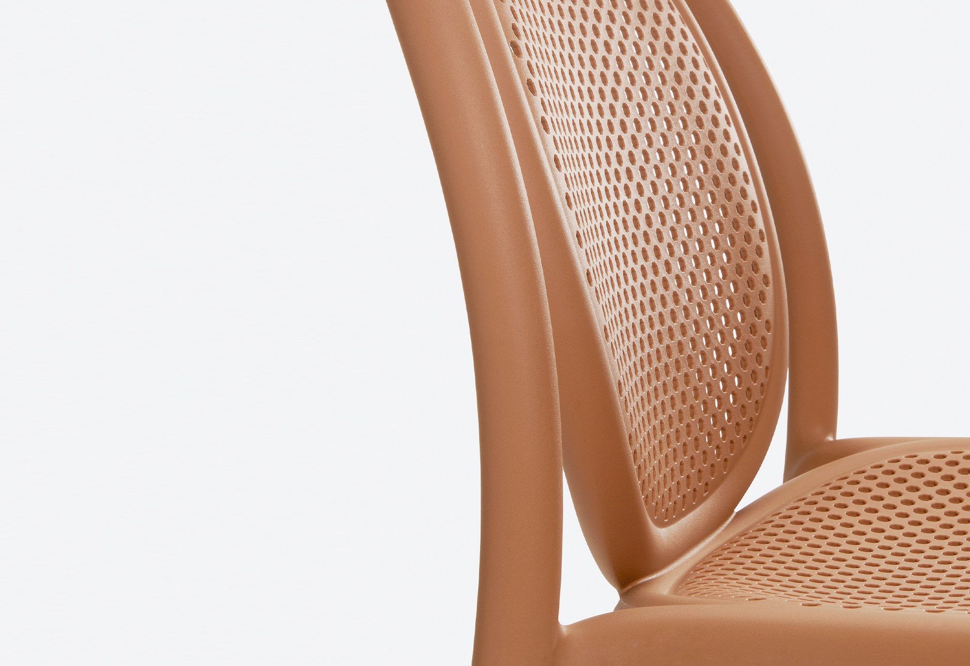 REMIND 3730 Chair By Pedrali | design Eugeni Quitllet
