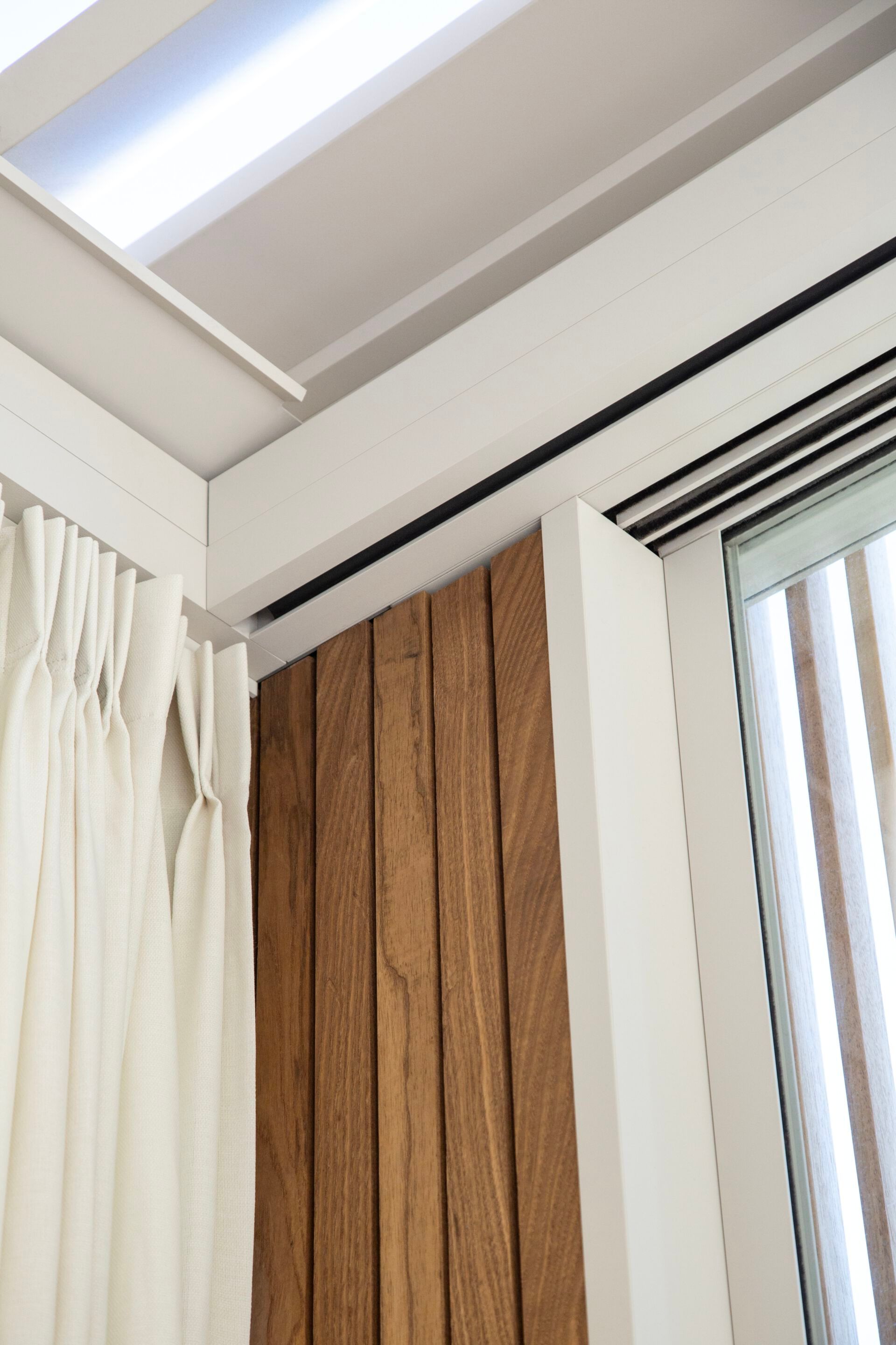 AMANI Pergola By RENSON