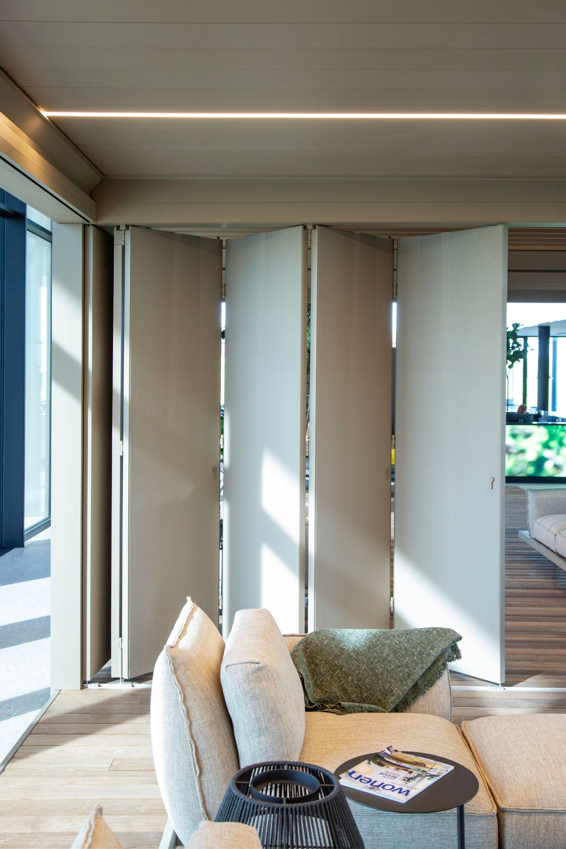 AMANI Pergola By RENSON