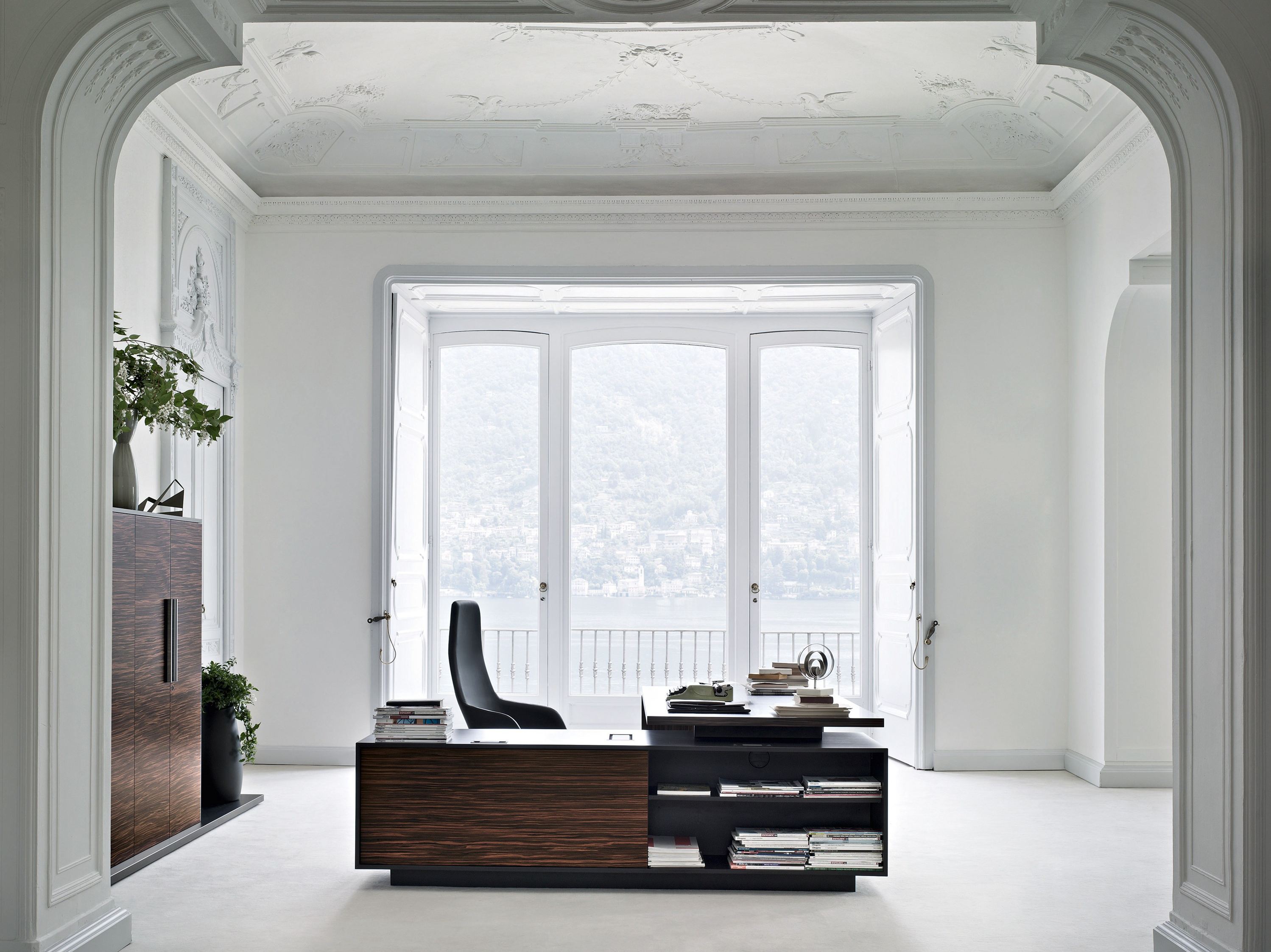 L-shaped sectional executive desk REPORT By Sinetica design Baldanzi ...