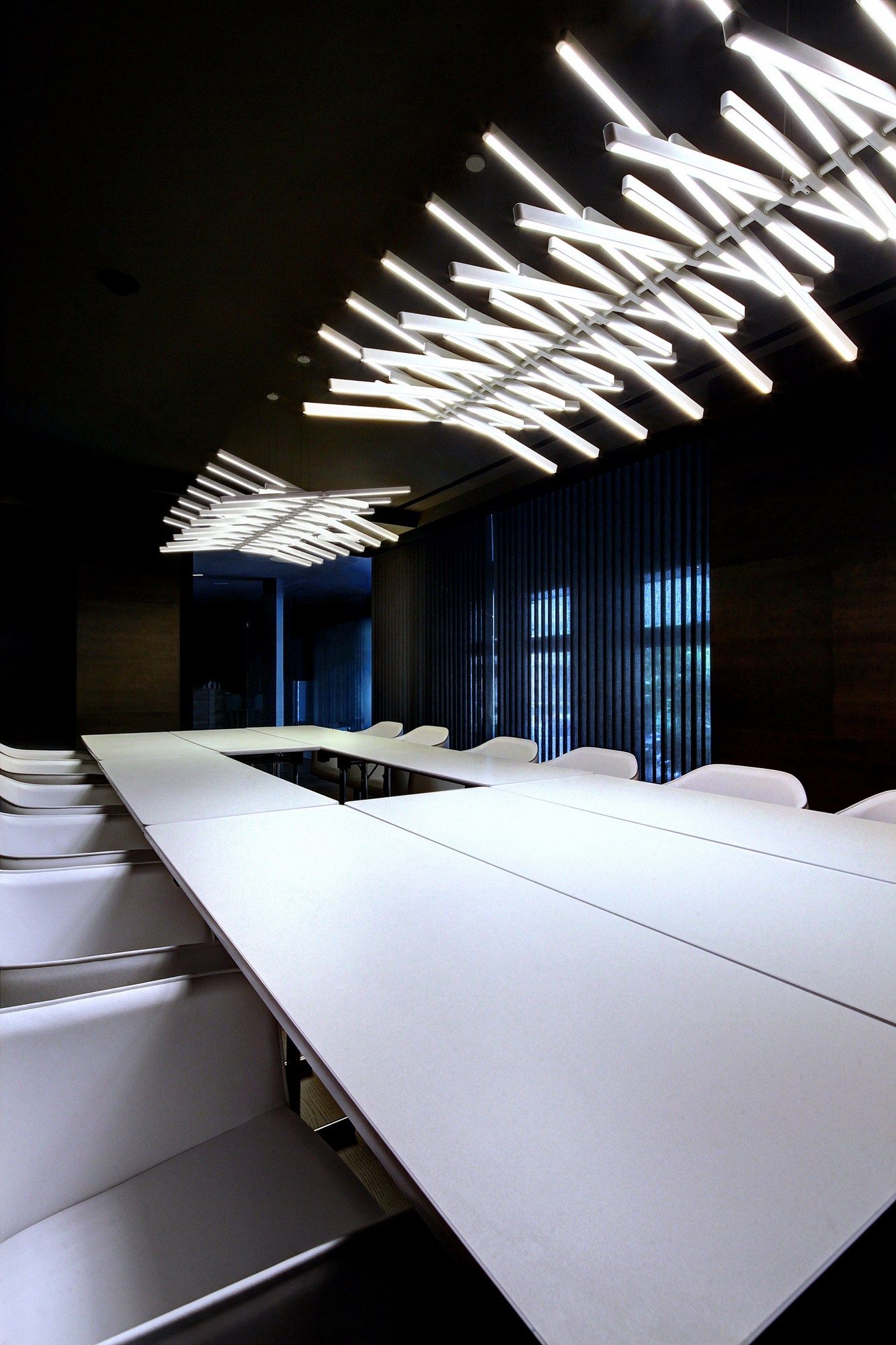 Pendant lamp RHYTHM By Vibia design Arik Levy