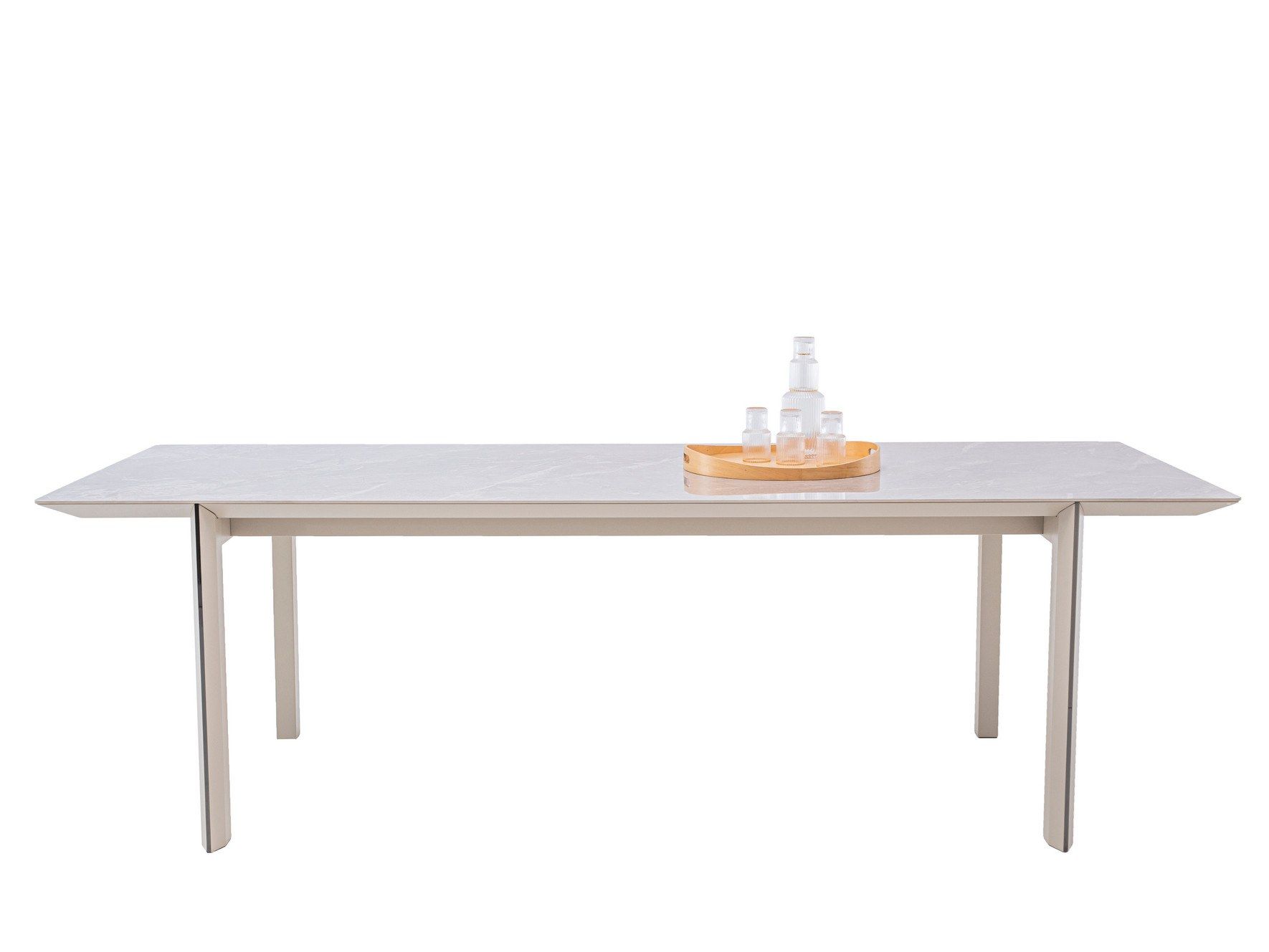 RIC | Dining table By COMO