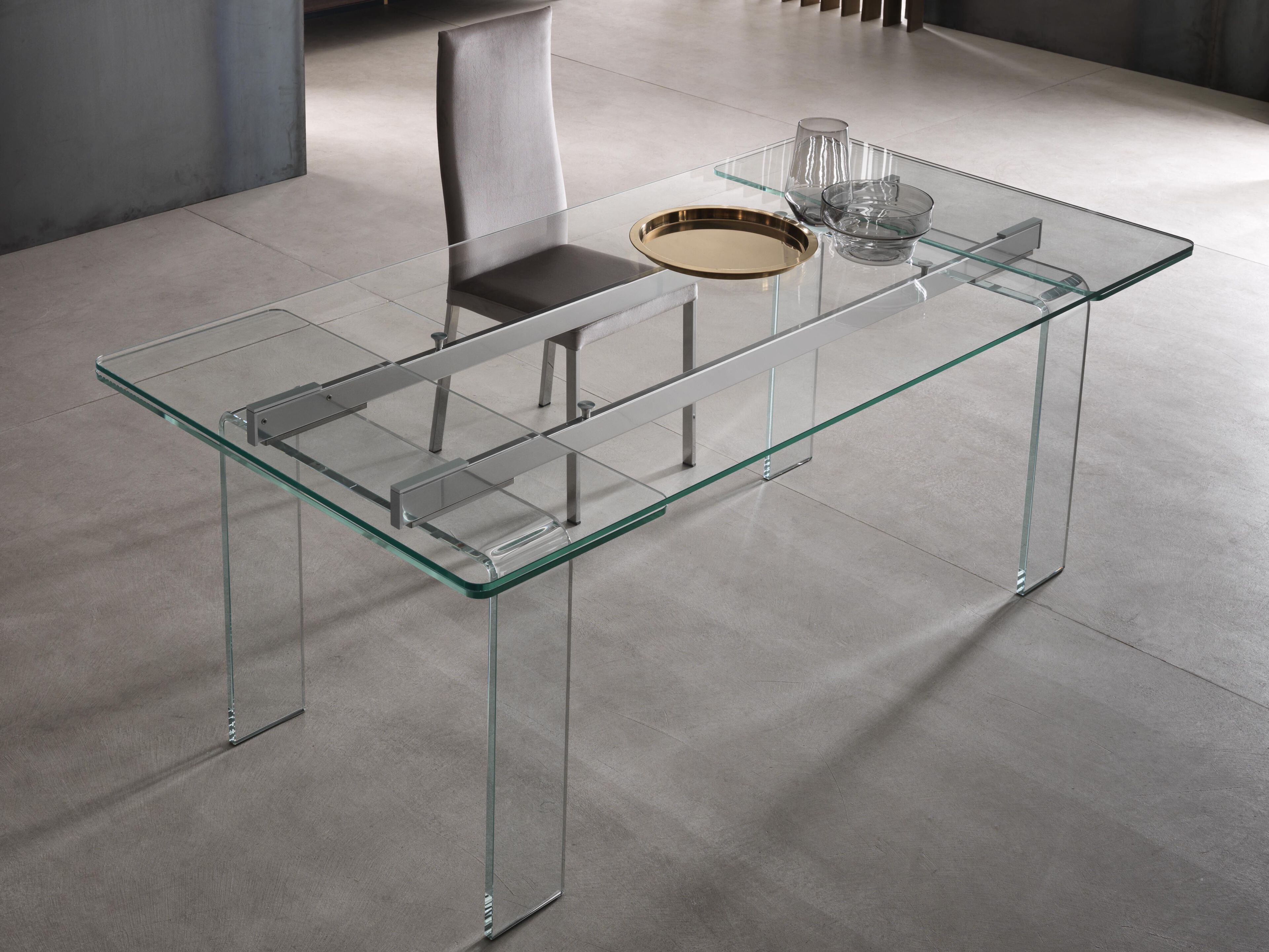 PLANO Extending kitchen table By RIFLESSI