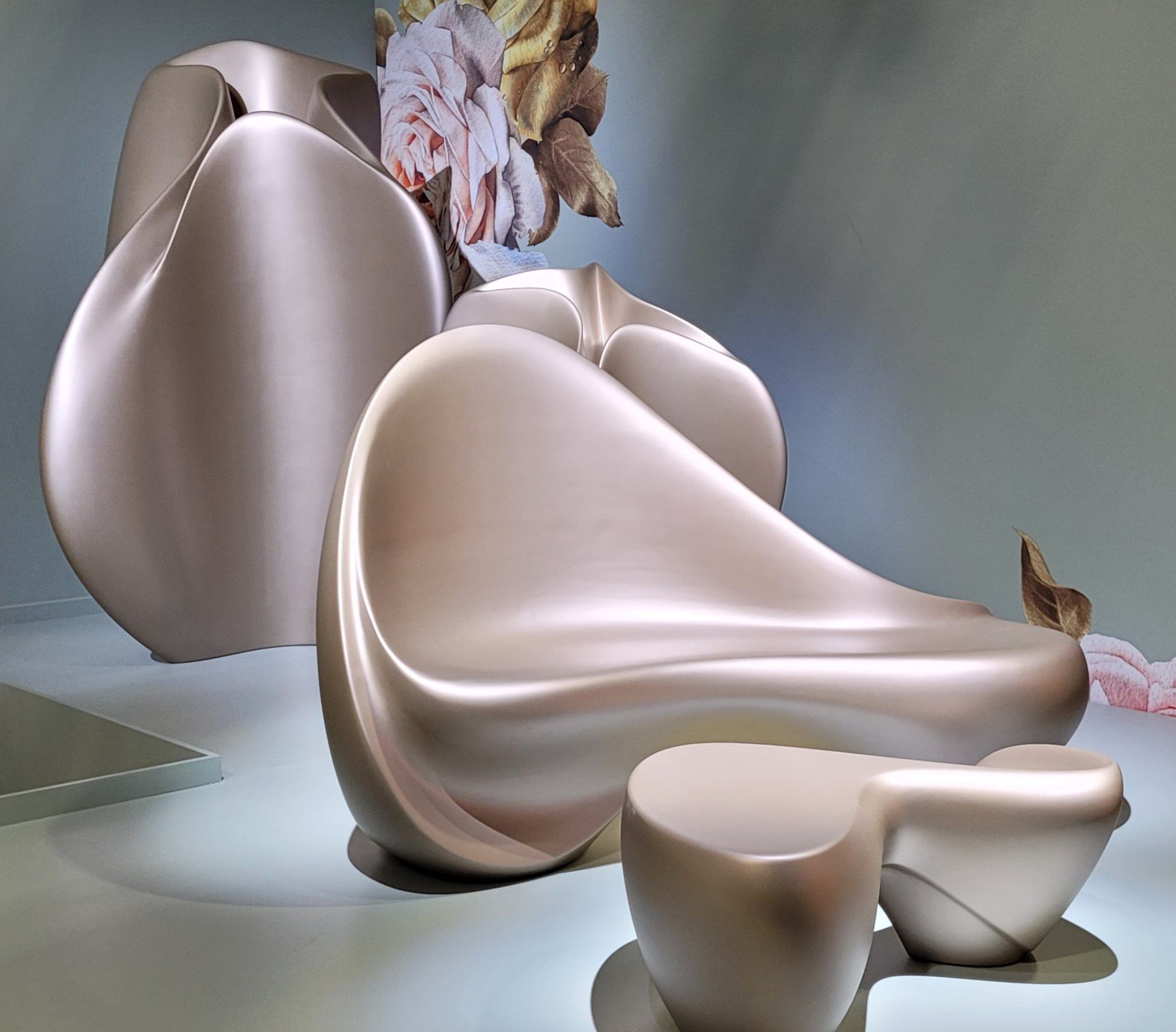 RIPPLE Polyethylene garden side table By Serralunga | design Zaha Hadid Design