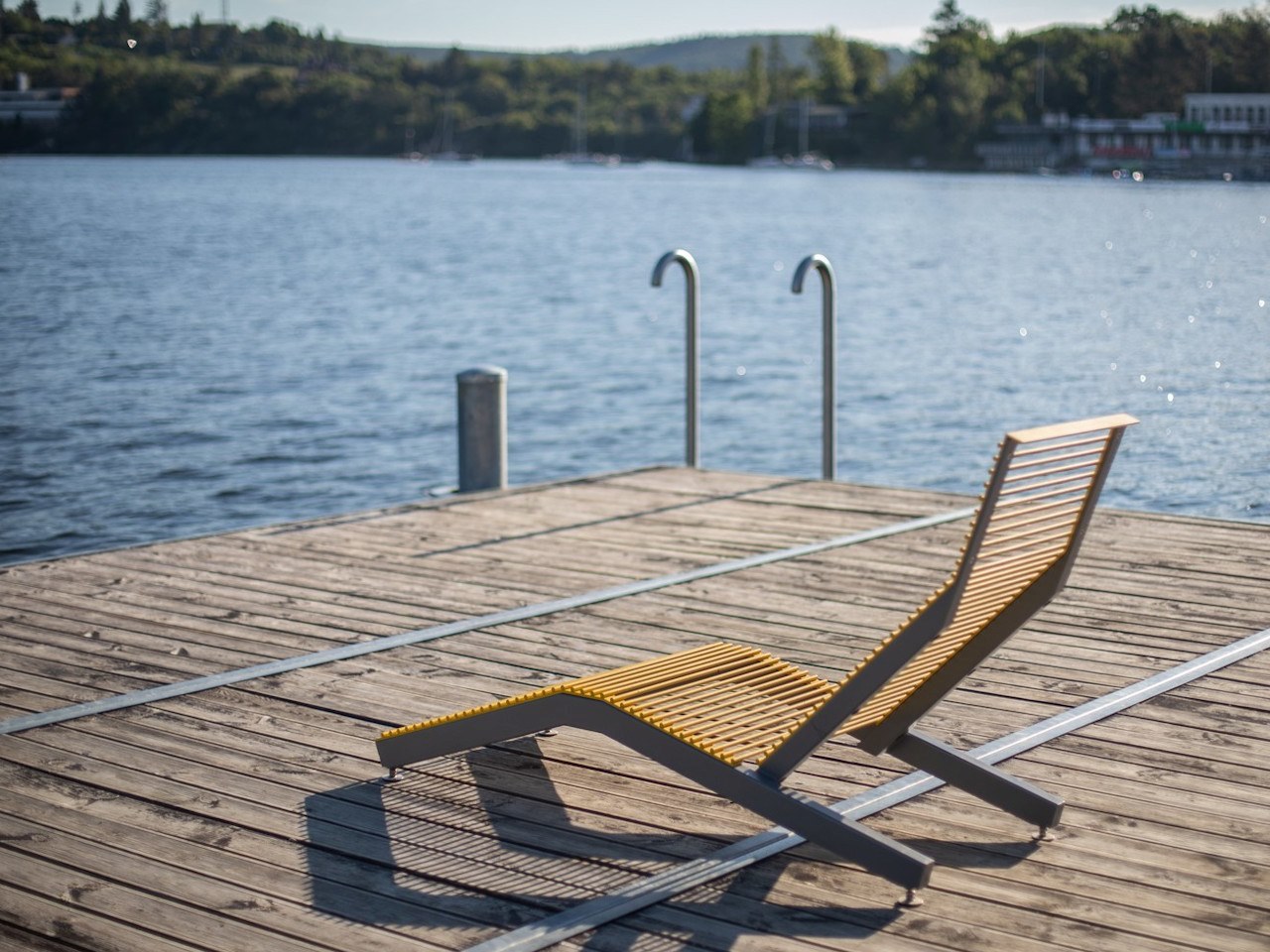 RIVAGE | Steel and wood sun lounger By mmcité1 design David Karásek ...