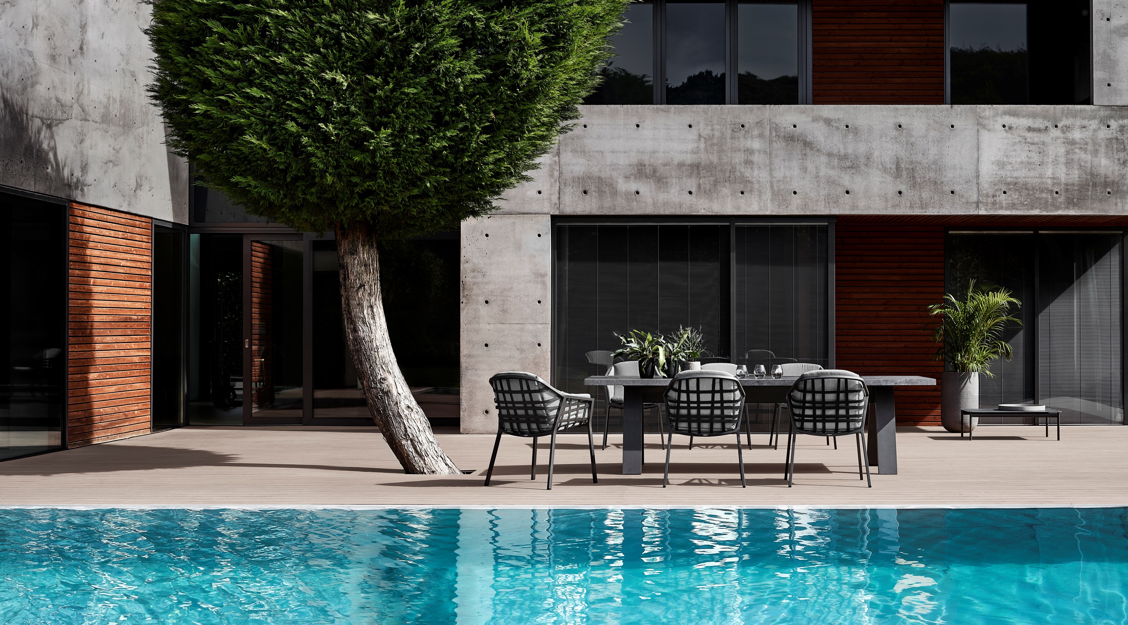 ROCK | Garden table By solpuri design Klaus Nolting