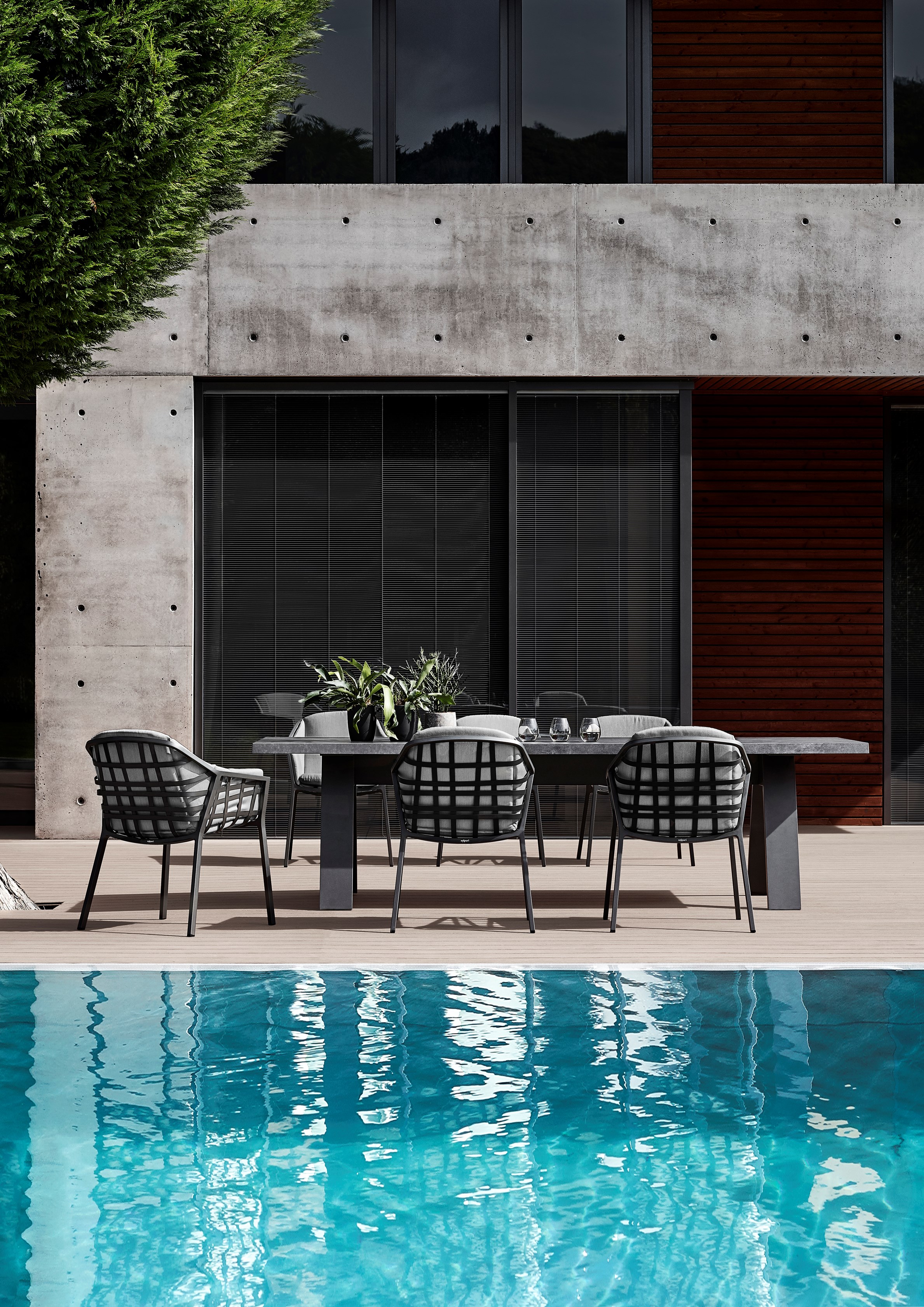 ROCK | Garden table By solpuri design Klaus Nolting