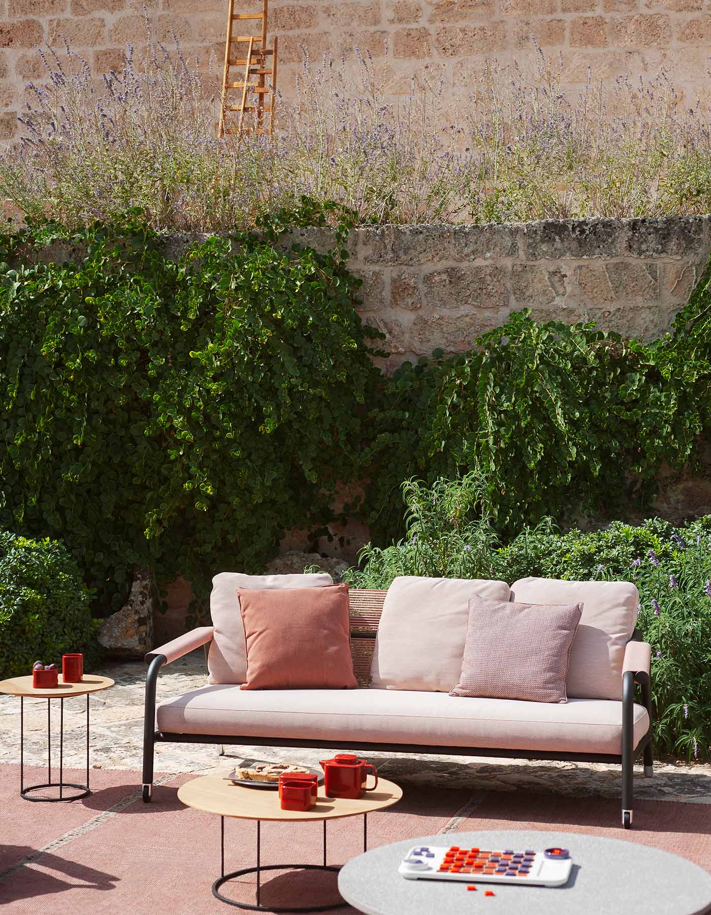 ASTRA 3 seater garden sofa By RODA | design Rodolfo Dordoni