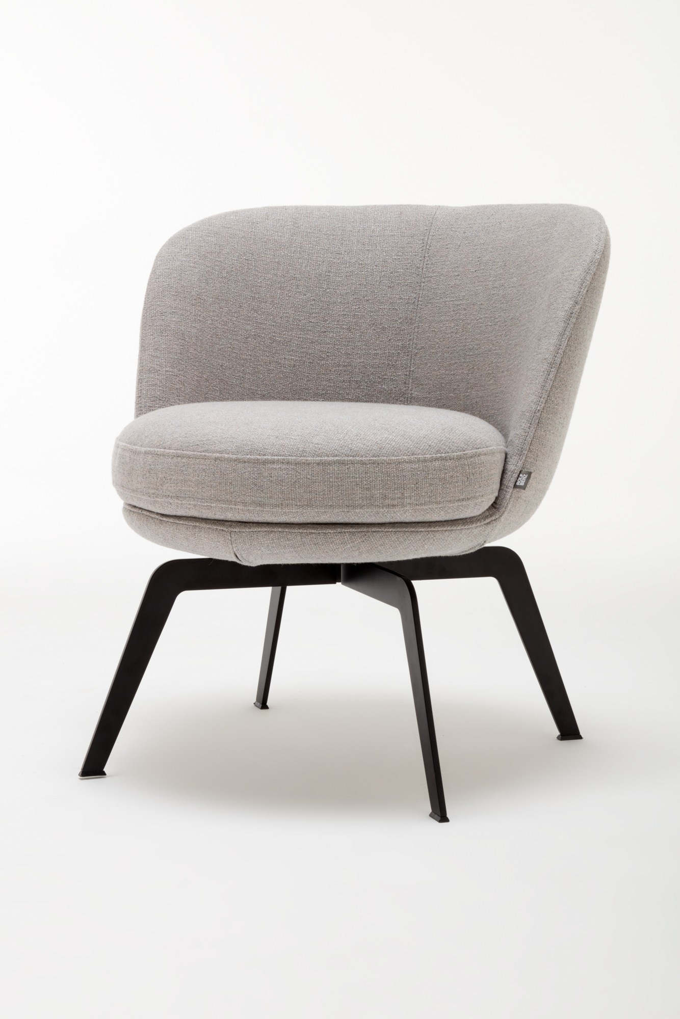ROLF BENZ 562 | Fabric easy chair By Rolf Benz design This Weber