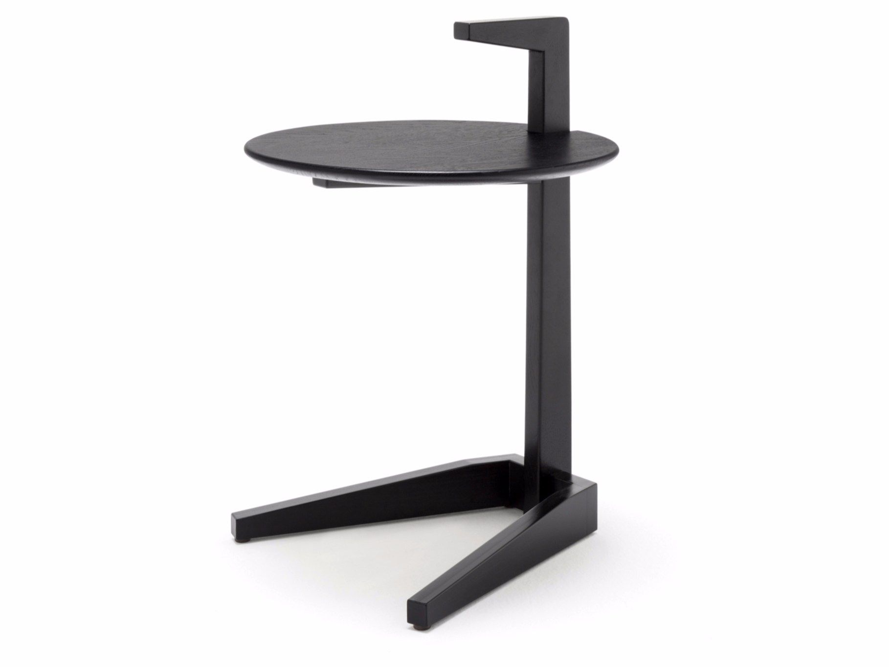 ROLF BENZ 948 | Side table Round wooden side table By Rolf Benz ...