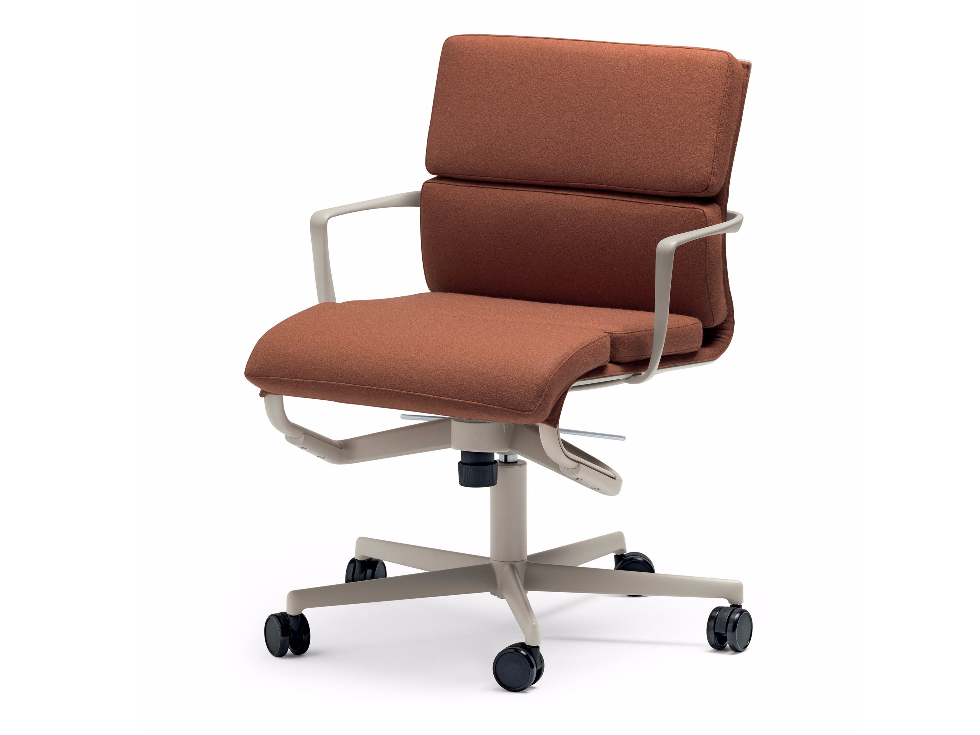 Height-adjustable swivel office chair with armrests ROLLINGFRAME 52 ...