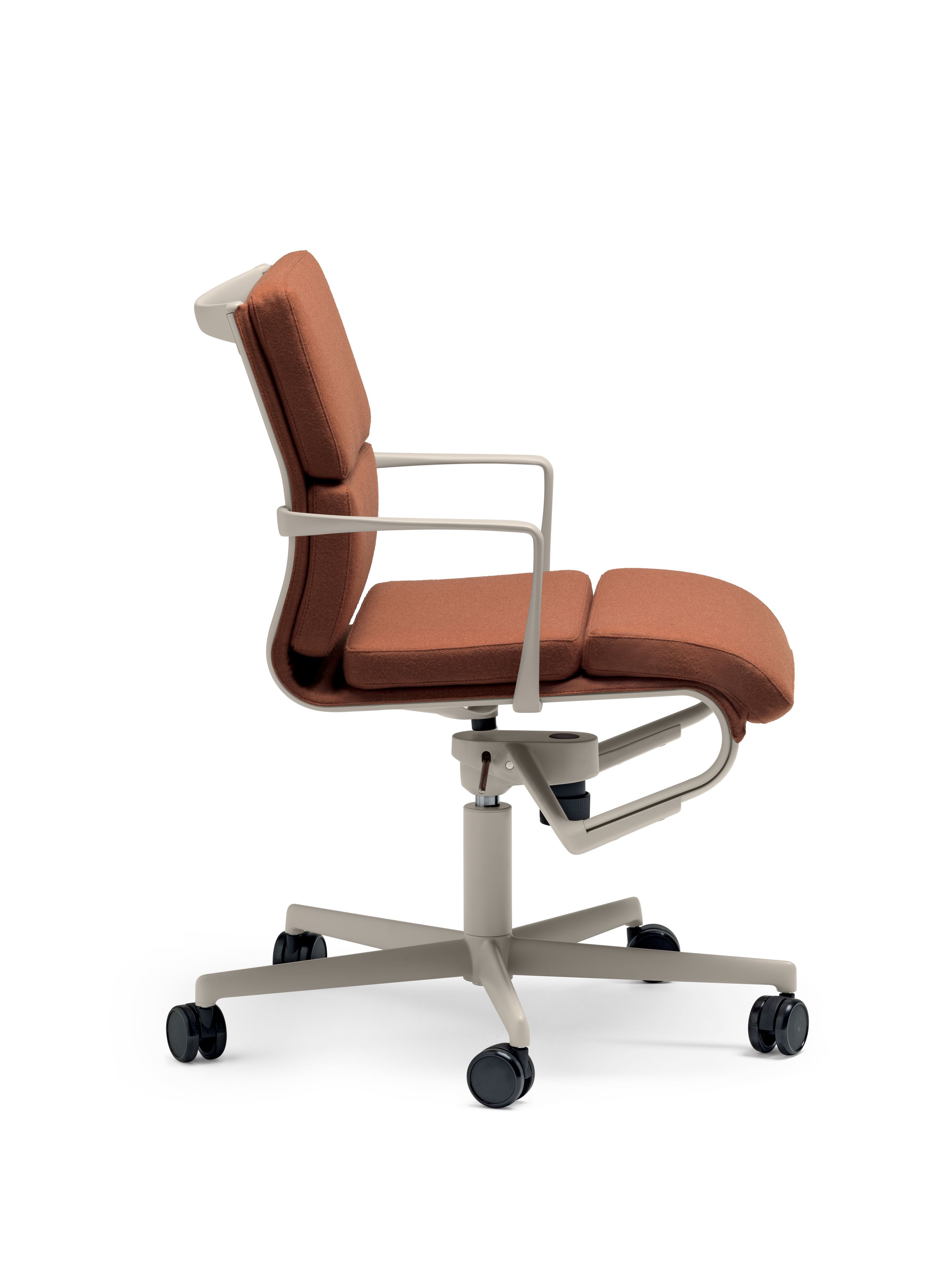 FRAME 52 / FRAME 52 SOFT Swivel height-adjustable office chair with ...