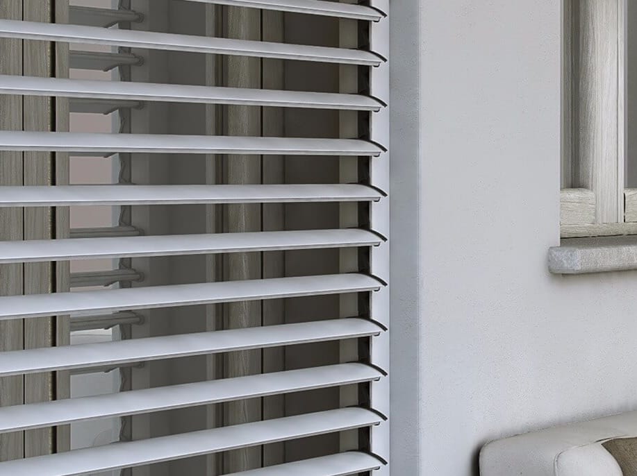 Motorized aluminium roller shutter with adjustable slats ROLLTEK By DOMAL
