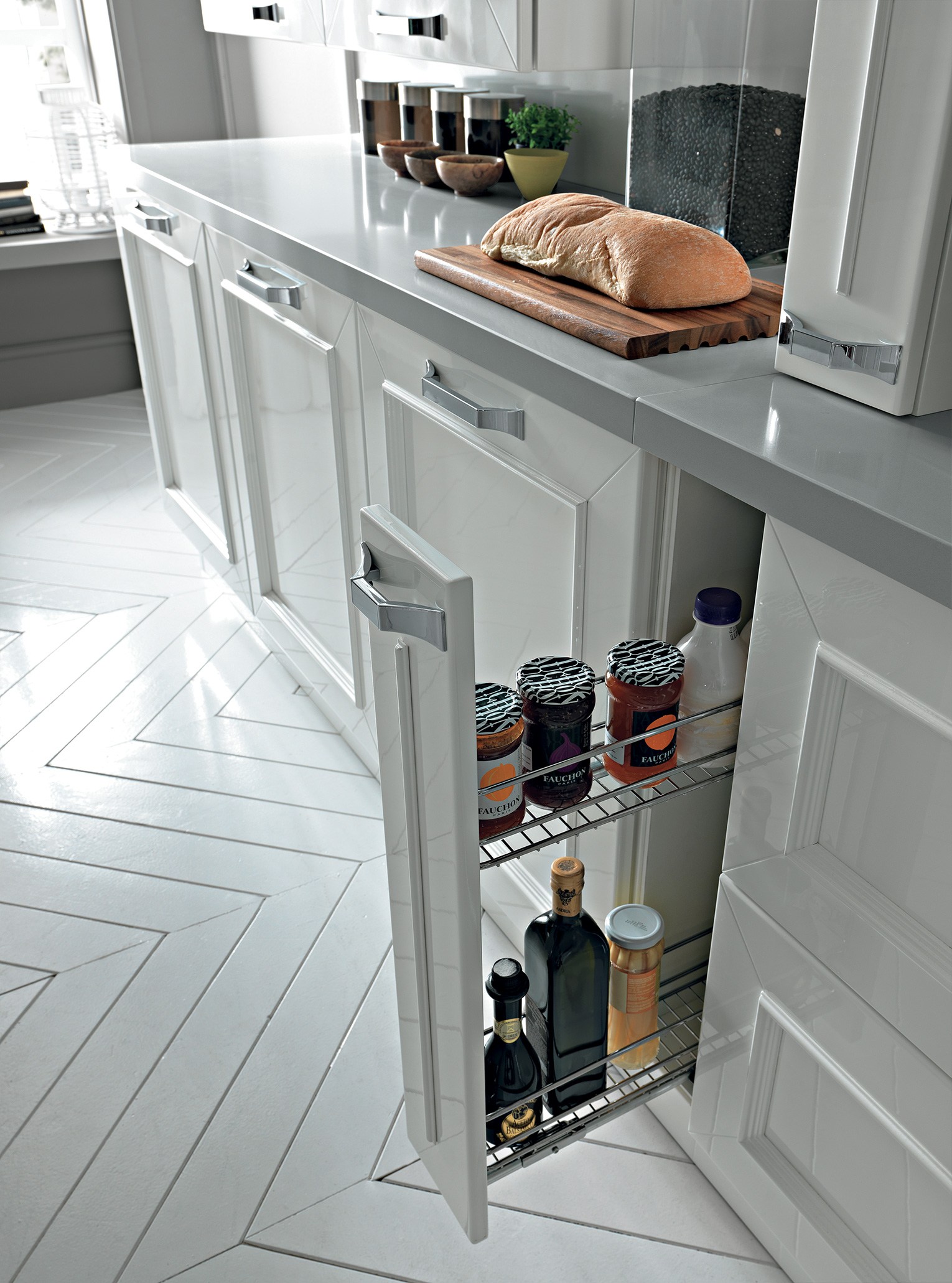 ROMANTICA | Kitchen with island By Febal Casa design Alfredo Zengiaro