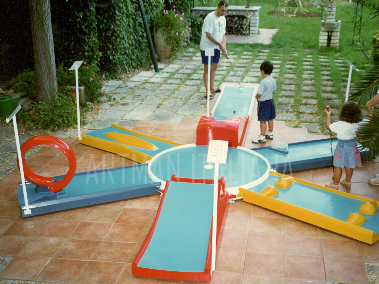 RONDÒ GOLF MINIGOLF Prefabricated miniature golf courses By ARTMAN ITALIANA