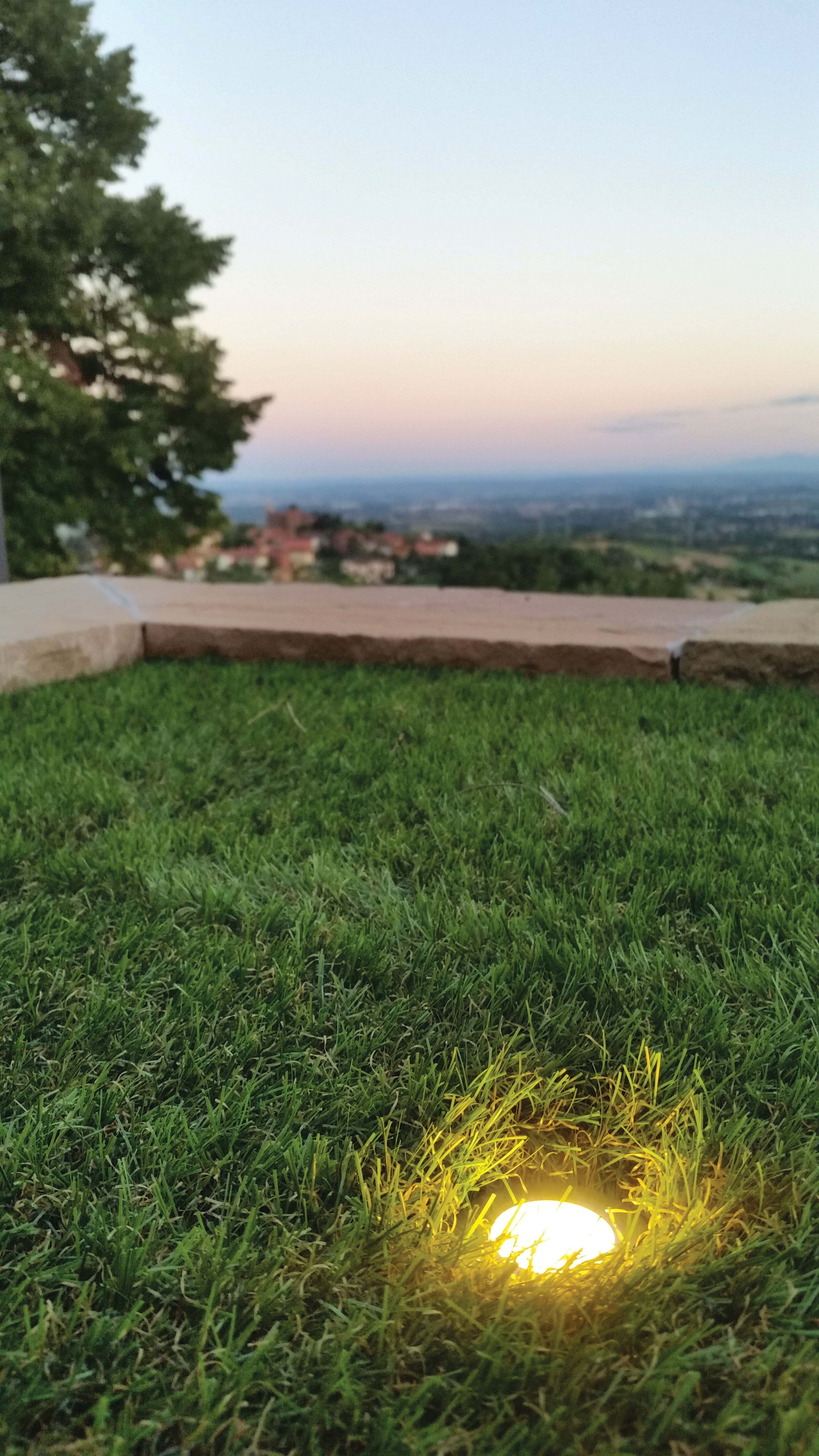 Synthetic grass outdoor floor tiles ROOFINGREEN NATURE LED By Roofingreen