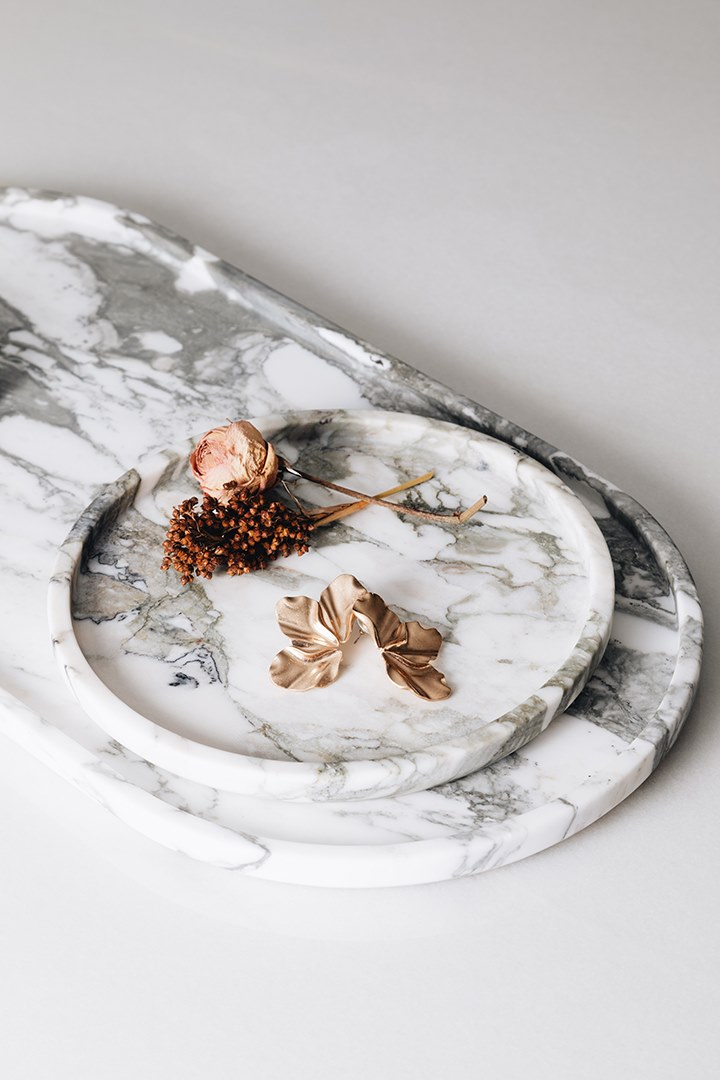 Round marble tray ROUND PLATE ARABESCATO By Maami Home design Fábio ...