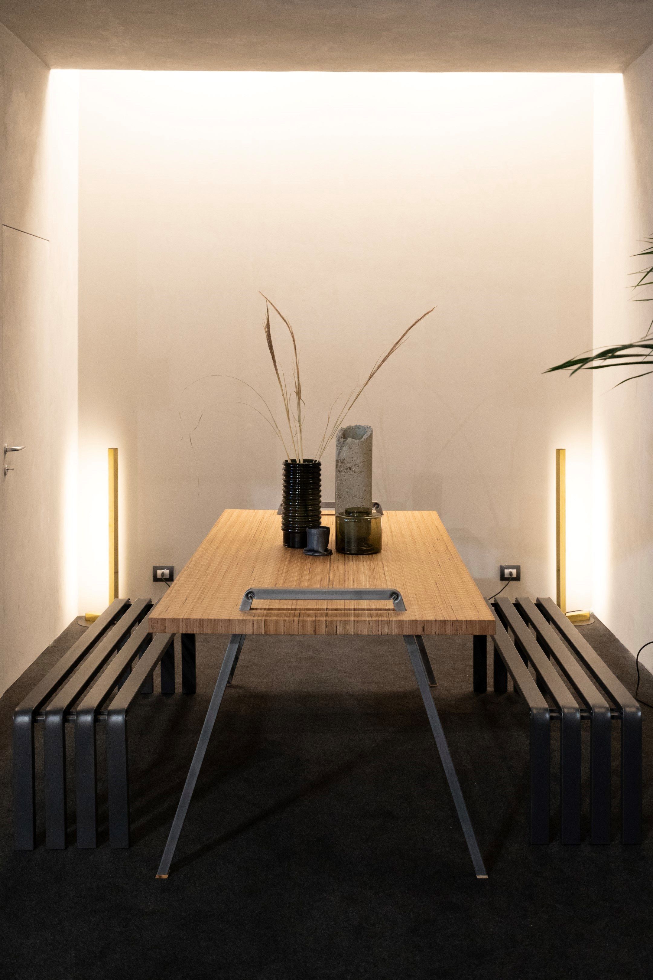 RUNWAY | Steel bench By Situér