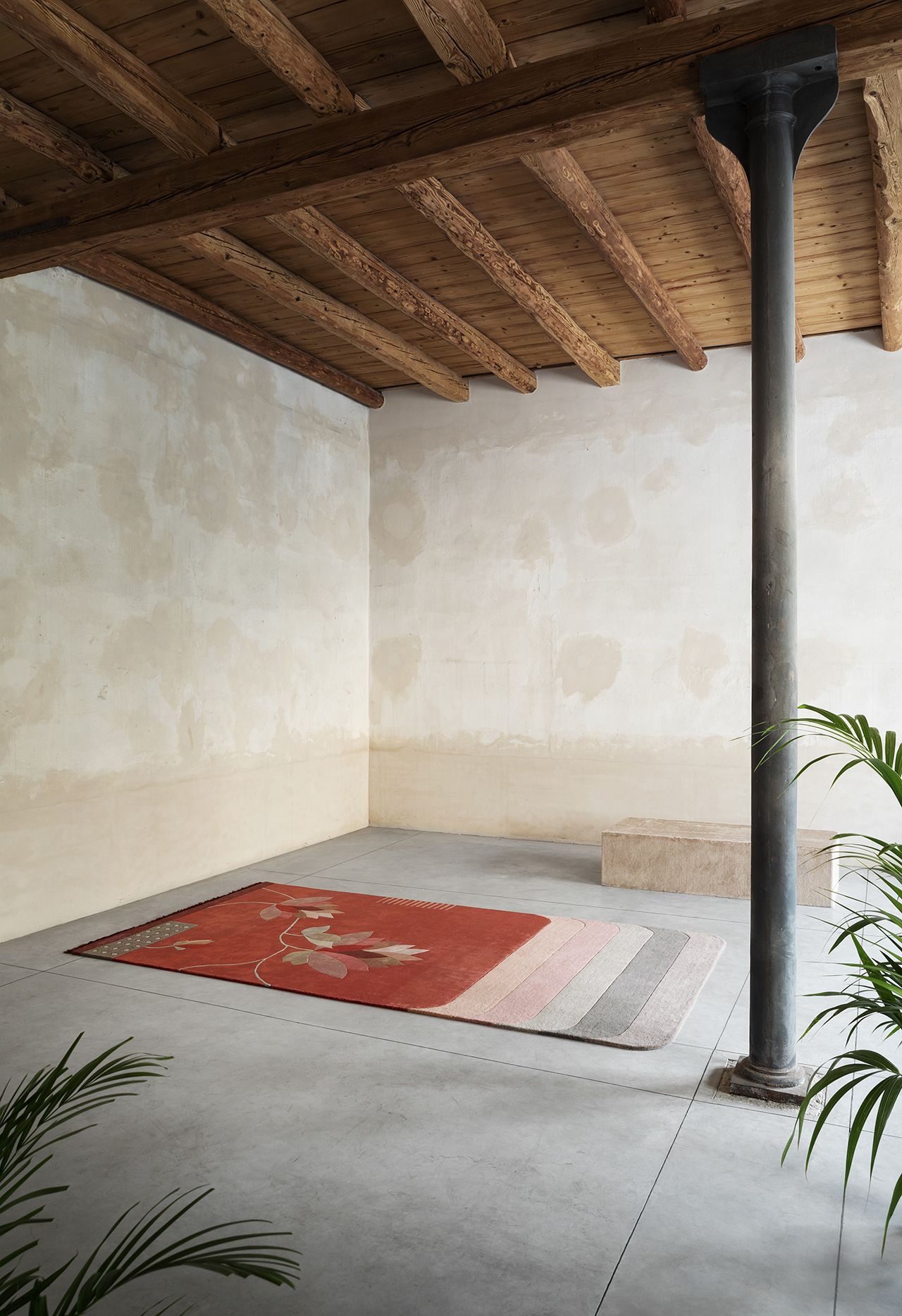 RYU-Besana-Moquette-415867-rel15b57ca6.jpg (1280×1868)-花瓣网