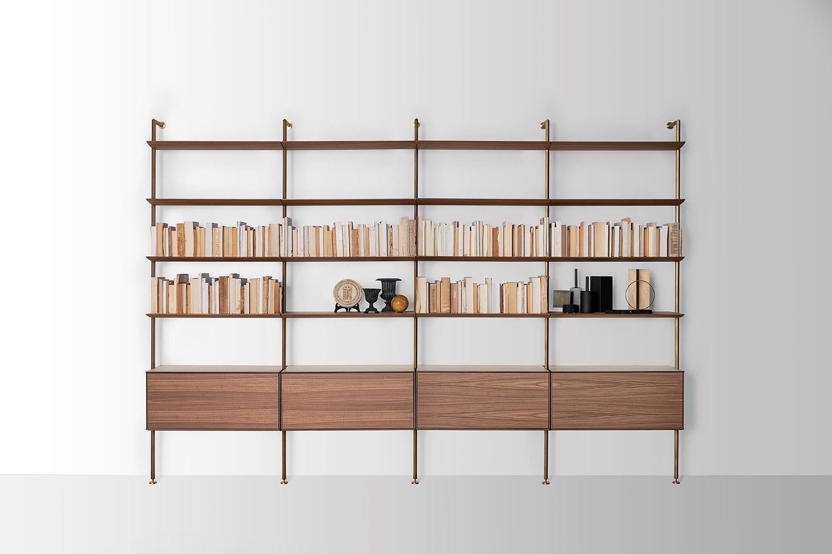 SAILOR Libreria con fissaggio pavimento-soffitto By Living Divani ...