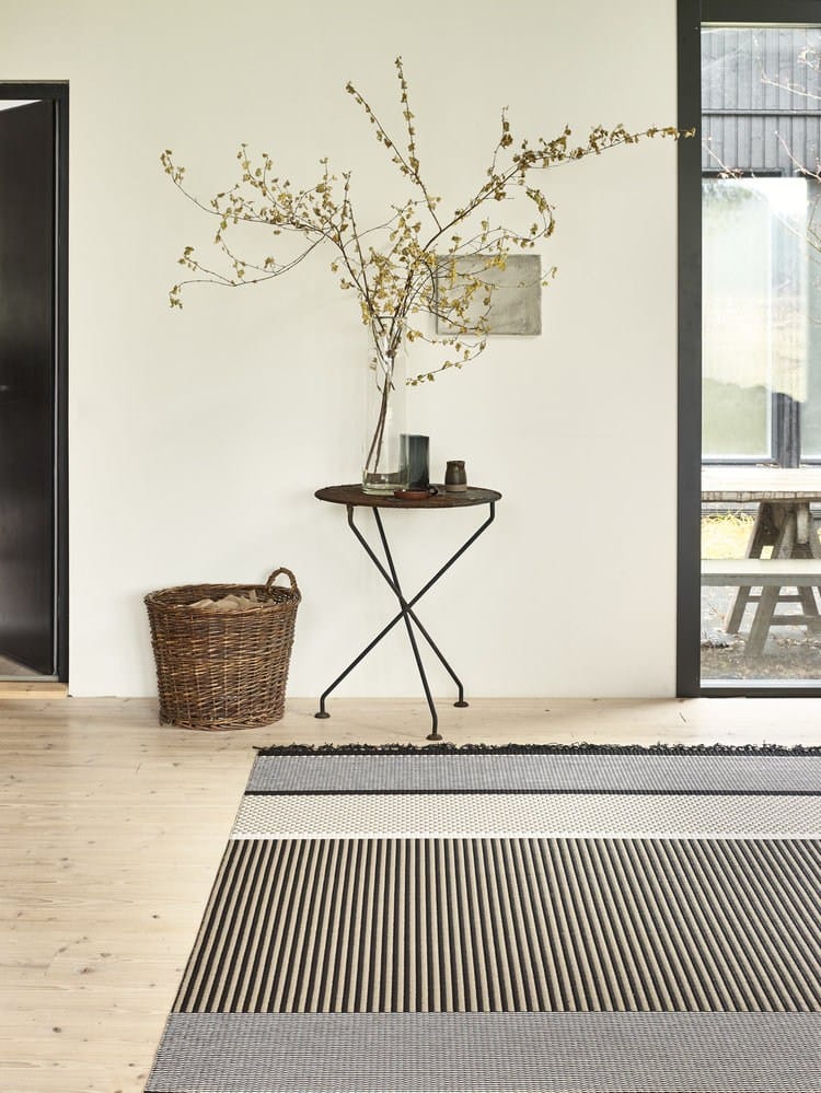 Striped paper yarn rug SAN FRANCISCO By Woodnotes design Ritva Puotila