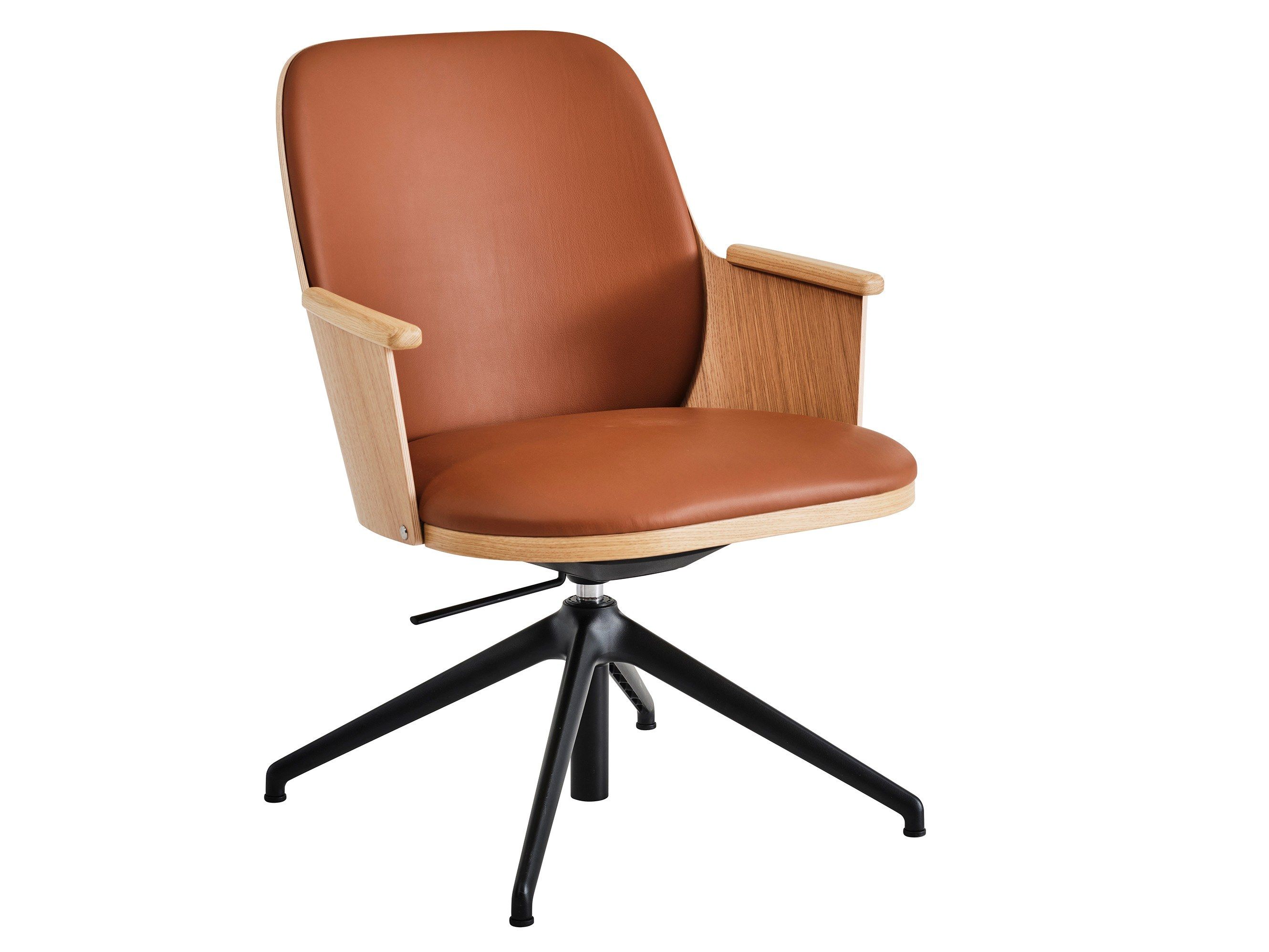 SANDER CONFERENCE Leather chair By Karl Andersson | design Roger Persson