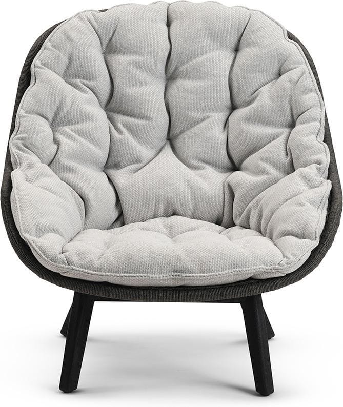 SANDUA | Garden armchair with armrests By MANUTTI design Robin Hapelt