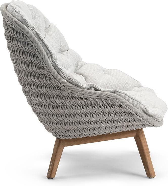 SANDUA | Garden armchair with armrests By MANUTTI design Robin Hapelt