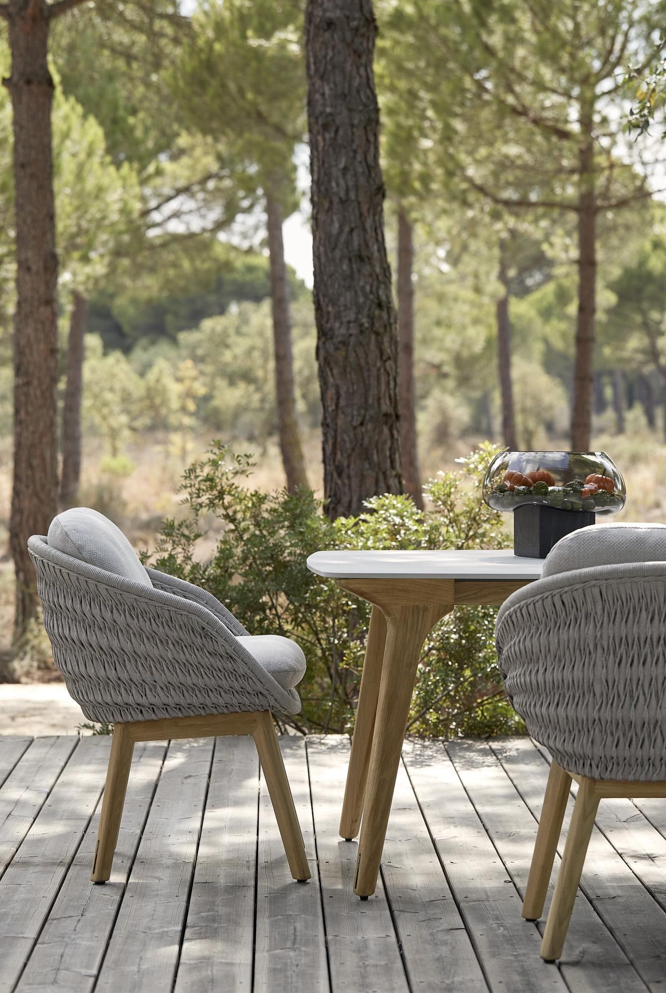SANDUA | Garden chair By MANUTTI design Robin Hapelt