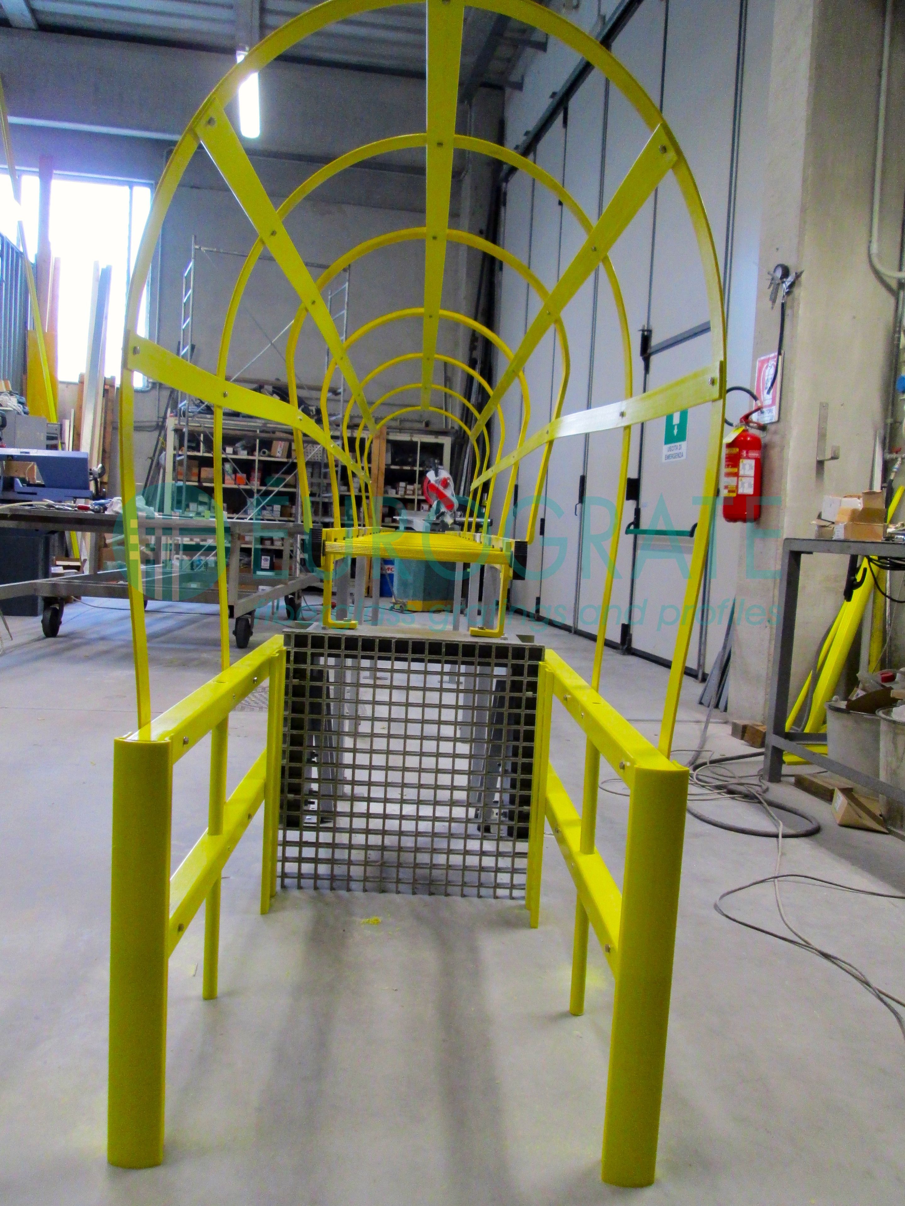 GRP (FIBREGLASS) FIXED VERTICAL LADDERS Fiberglass Industrial safety ...