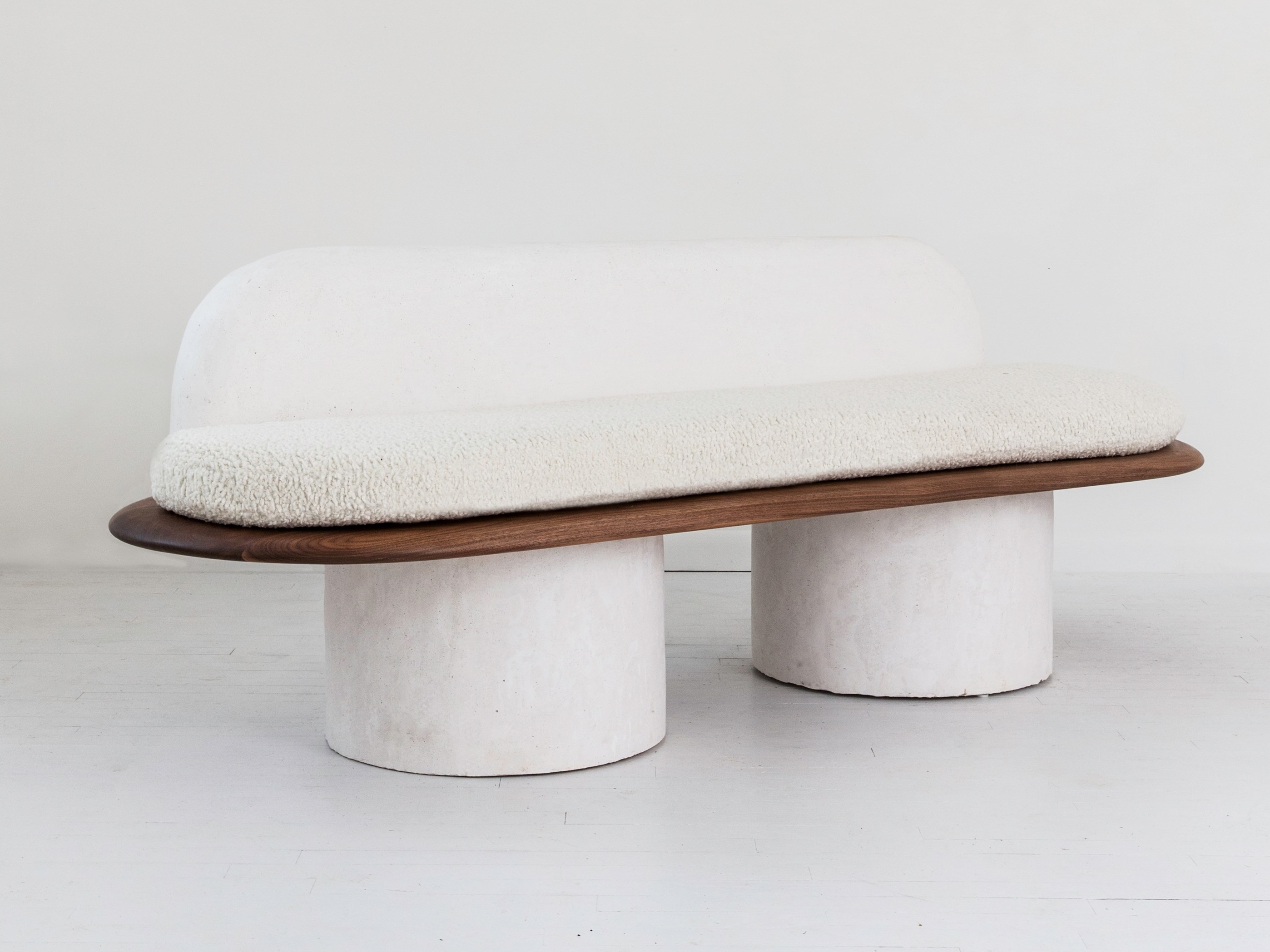 PILLAR | Bench By MOVIMENTO