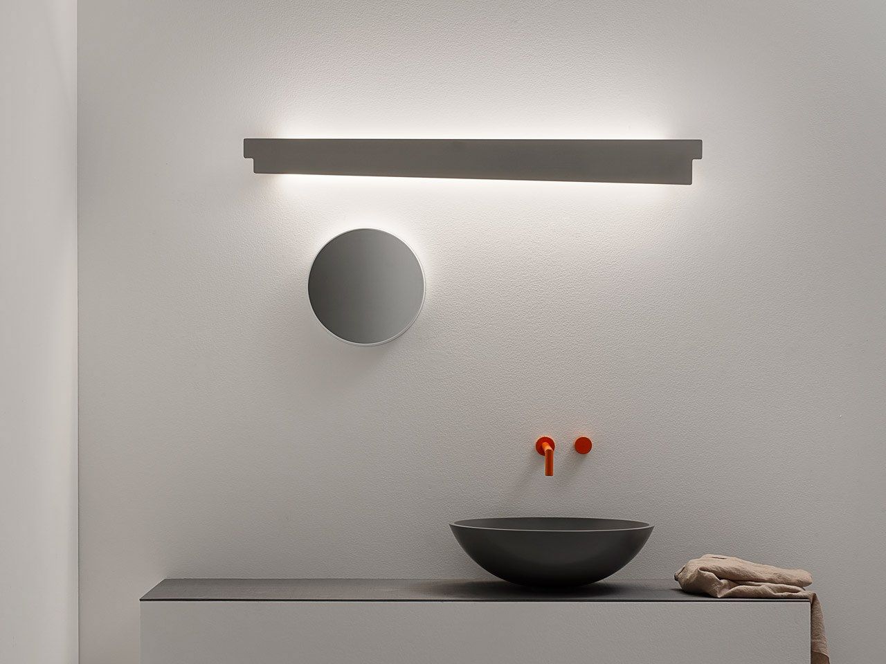 SEAMLESS LED steel wall lamp By Vesoi