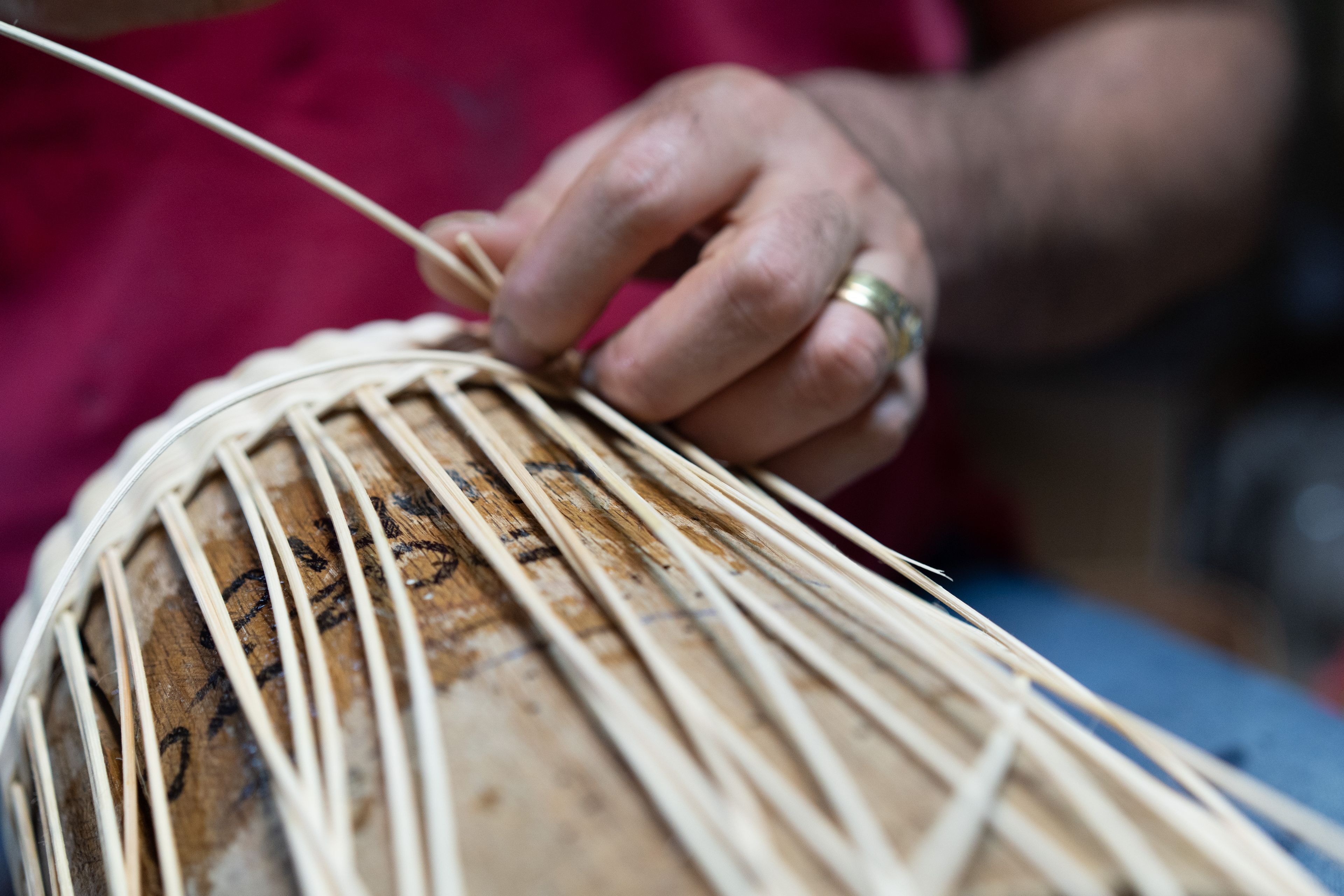 Woven wicker pendant lamp SEIA 140 By Bottega Intreccio design Maurizio ...