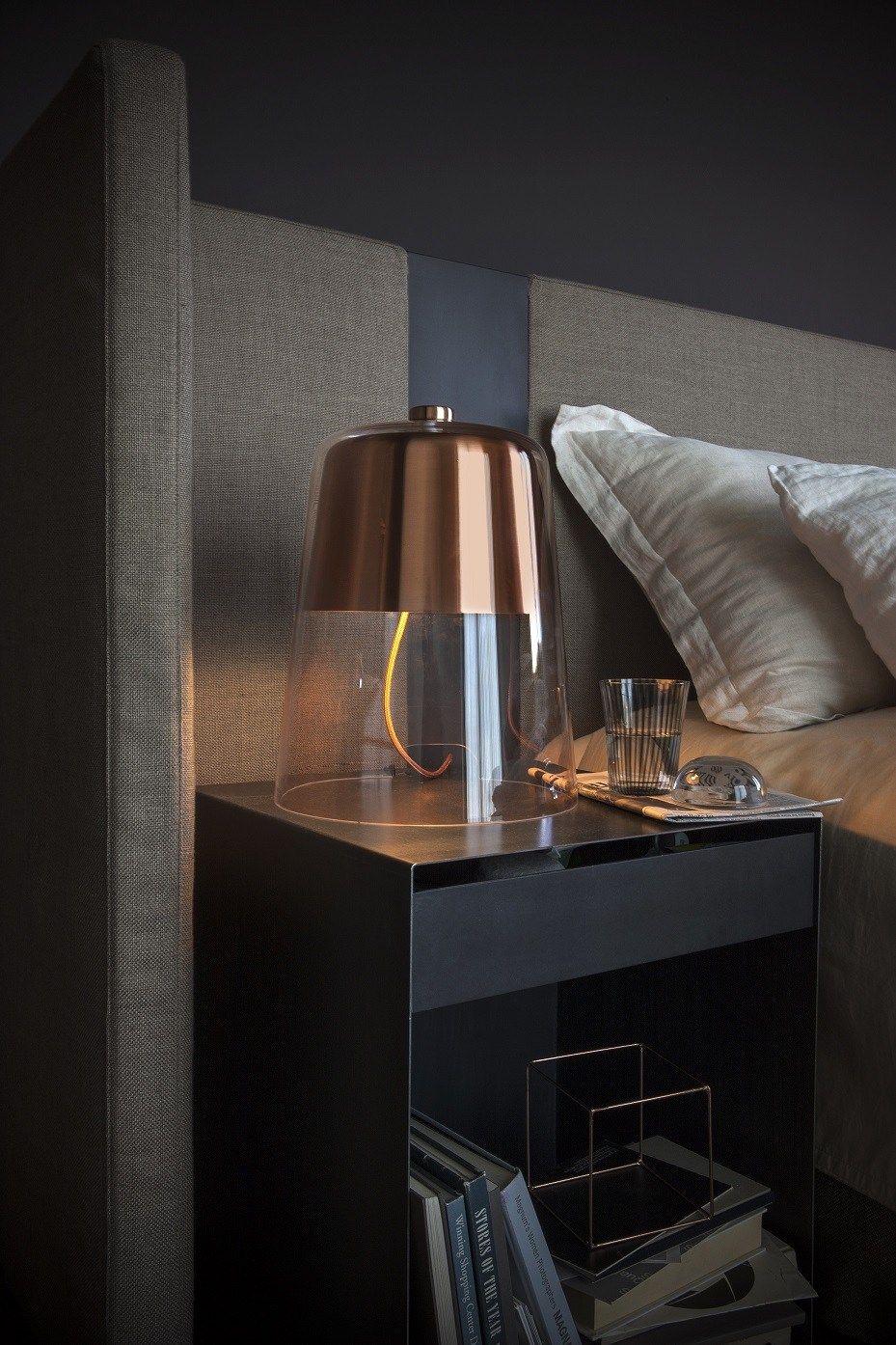Blown glass table lamp with dimmer SEMPLICE - 226 By Oluce design Sam Hecht