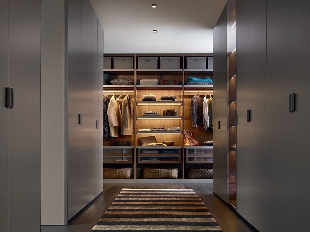 SENZAFINE Walk-in wardrobe By Poliform